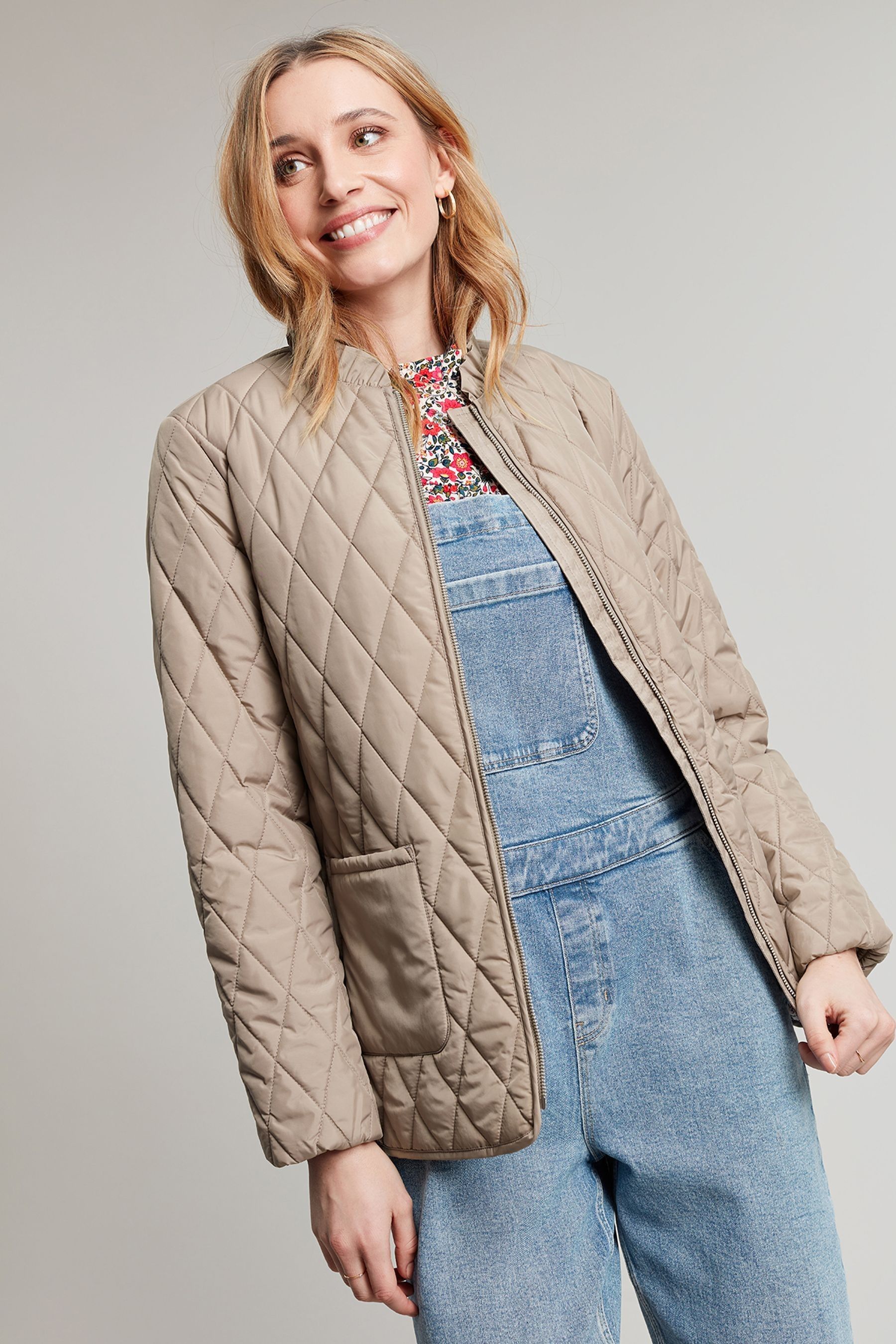 Buy Joules Grey Hambleton Short Diamond Quilt Jacket from Next Ireland