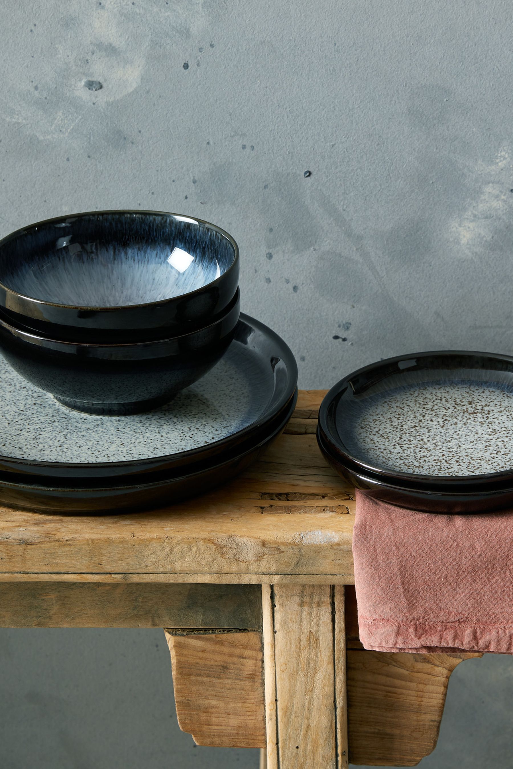Buy Denby Set of 4 Black Coupe Dinner Plates from the Next UK online shop
