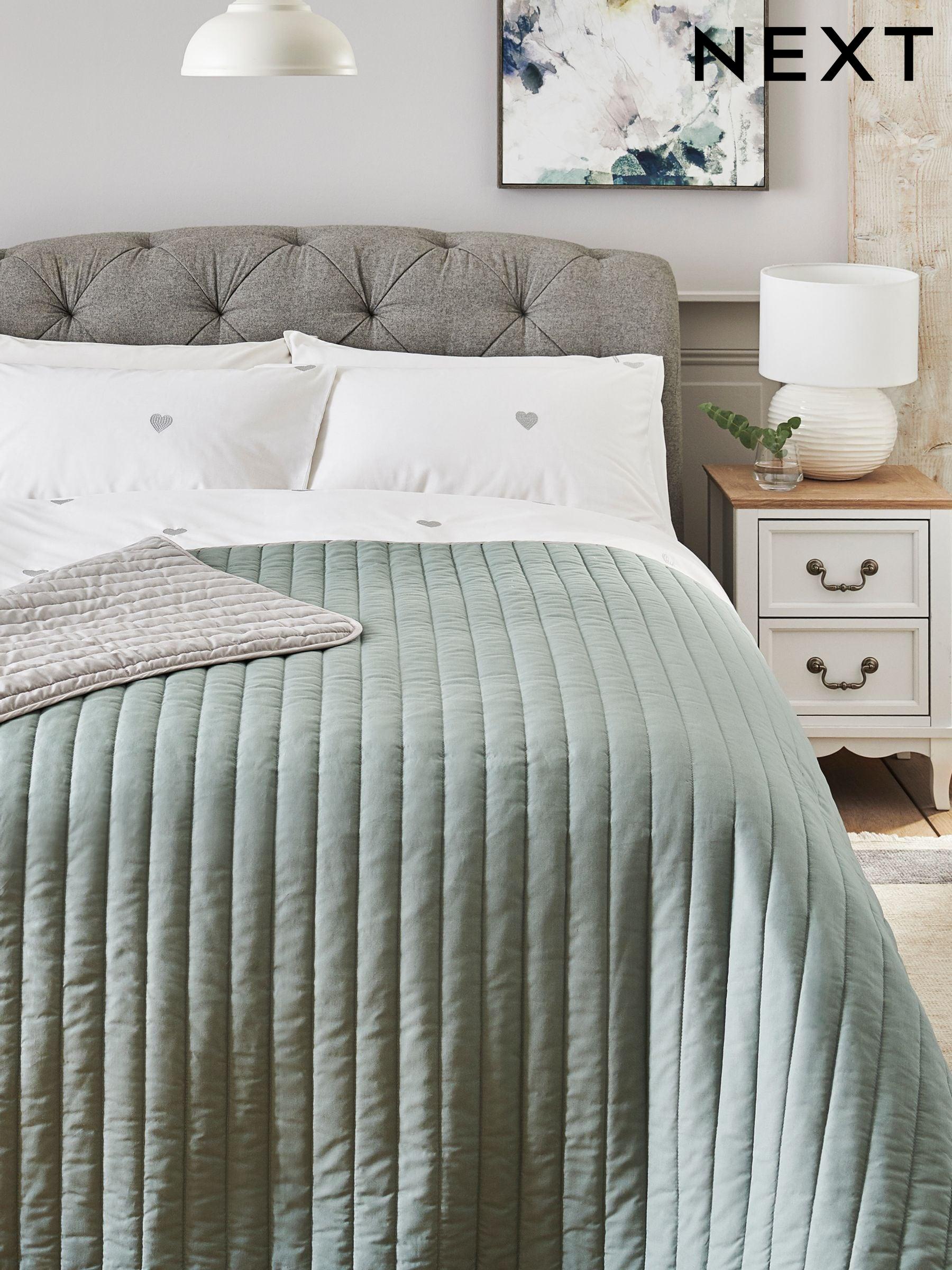 Bedspreads and comforters store
