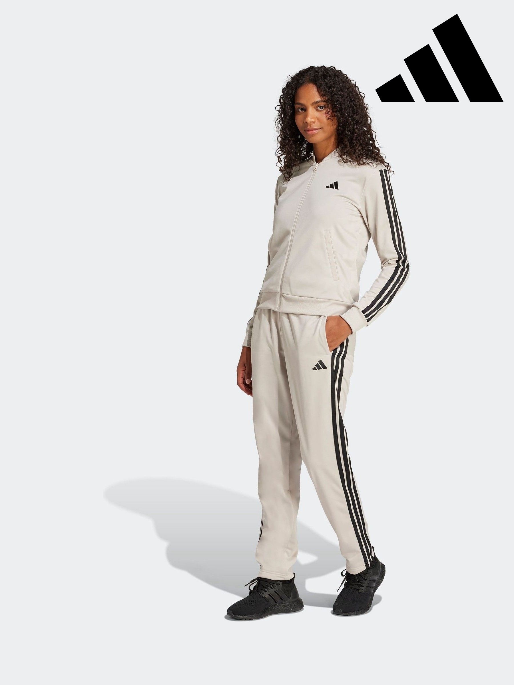 Sport suits womens store