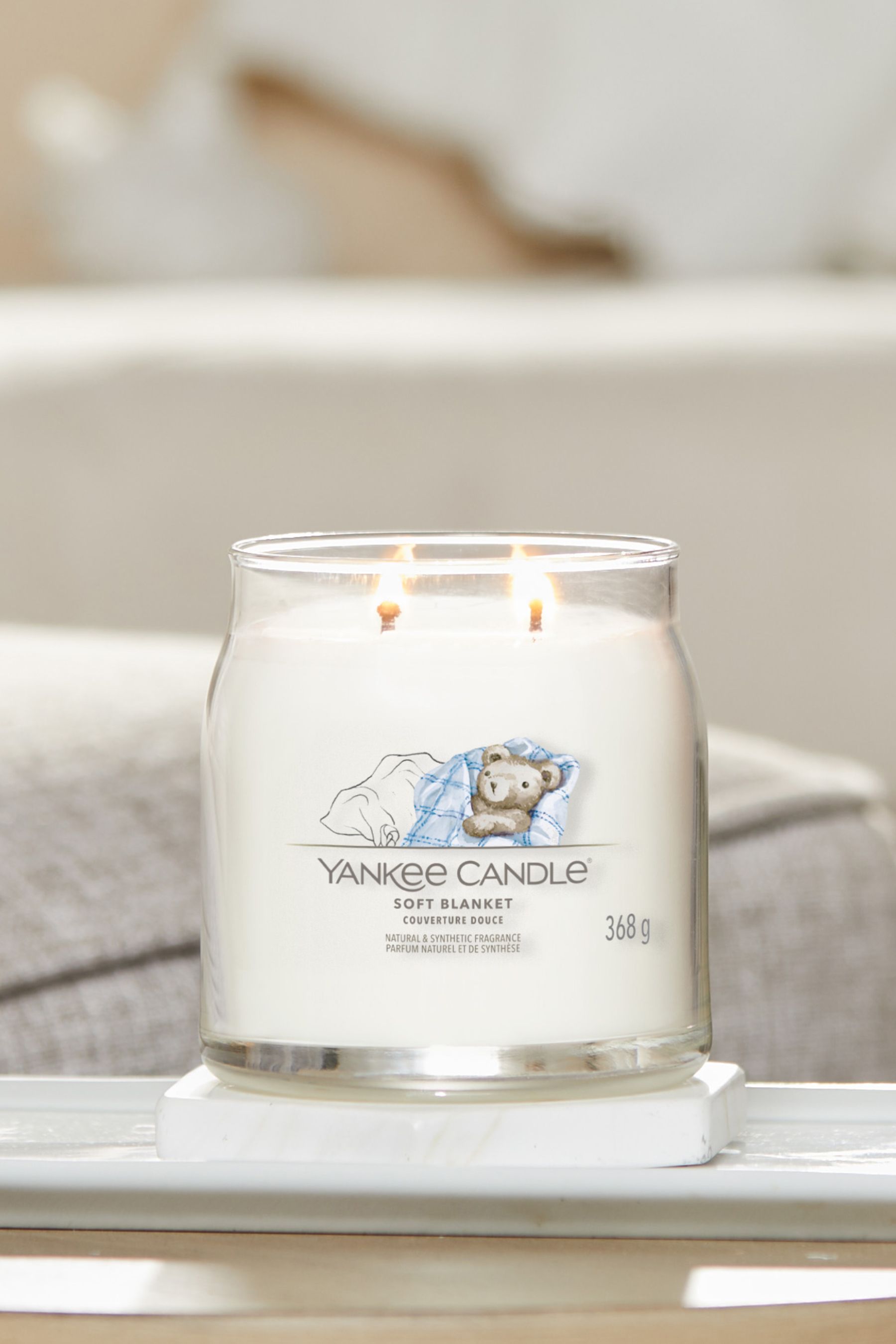 Buy Yankee Candle White Signature Medium Jar Scented Candle Soft ...