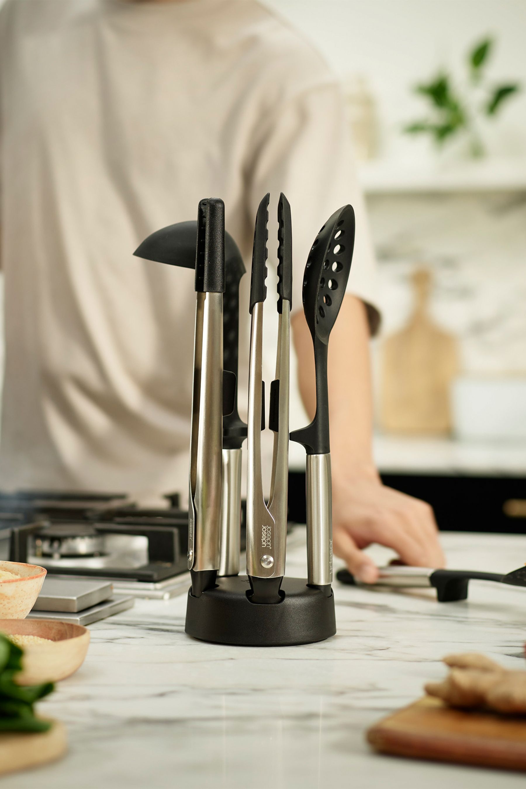 Buy Joseph Joseph Silver Elevate Fusion 5pc Silicone Set with Stand ...