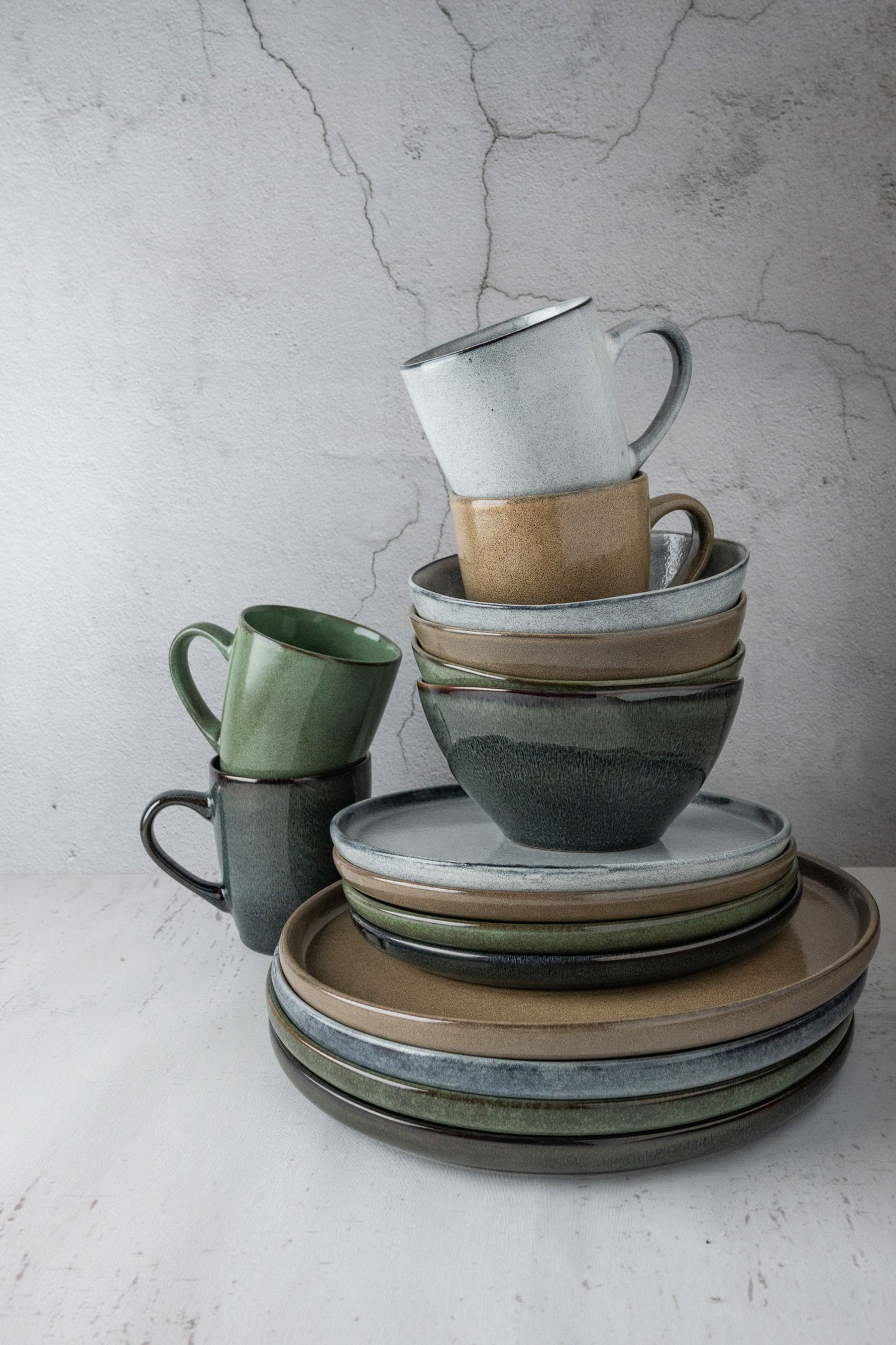 Buy Dutch Rose Set of 4 Green Serenity Plates 27cm from the Next UK ...