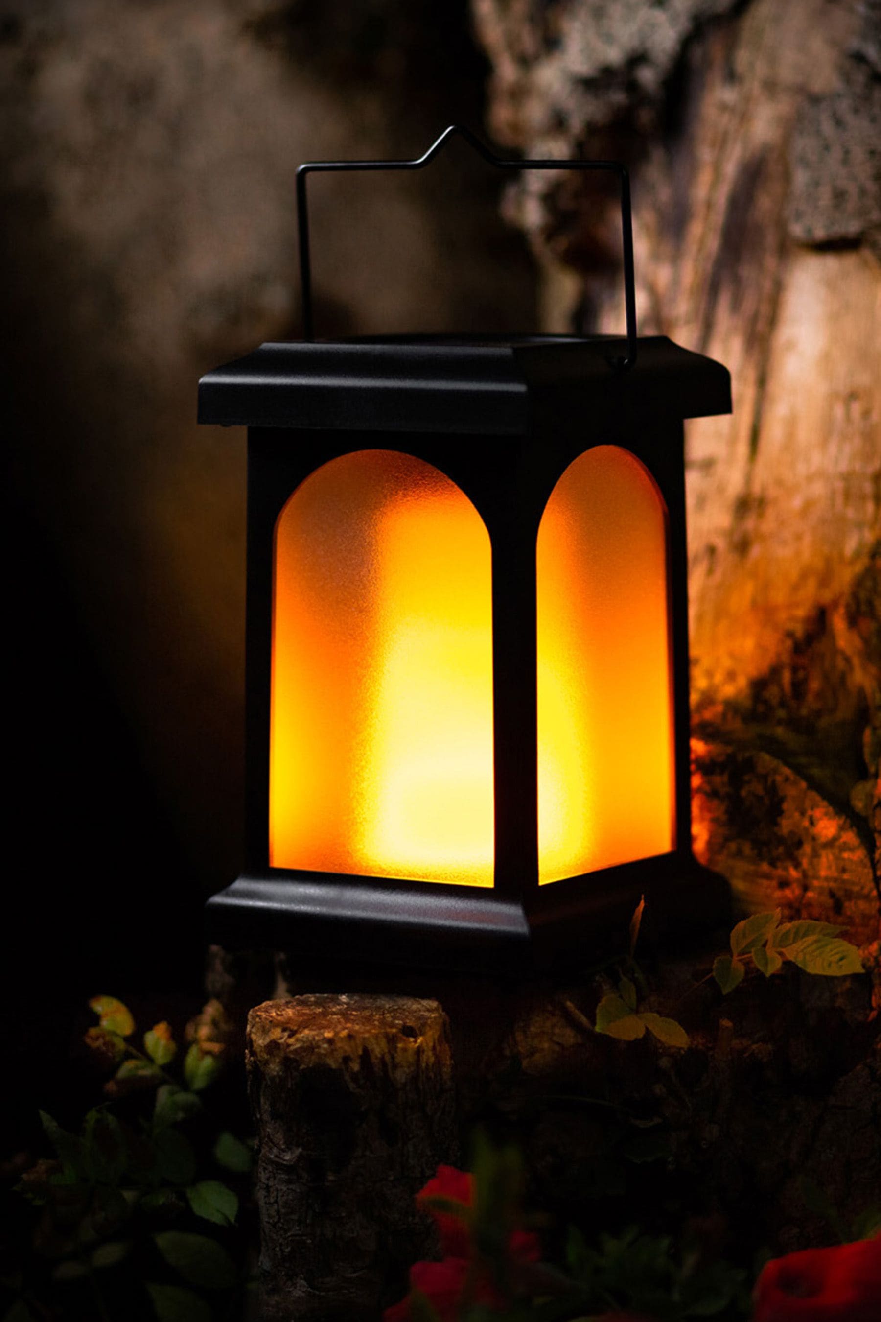 Buy SolarCentre Black TrueFlame USB Solar Crook Lantern Light from the ...