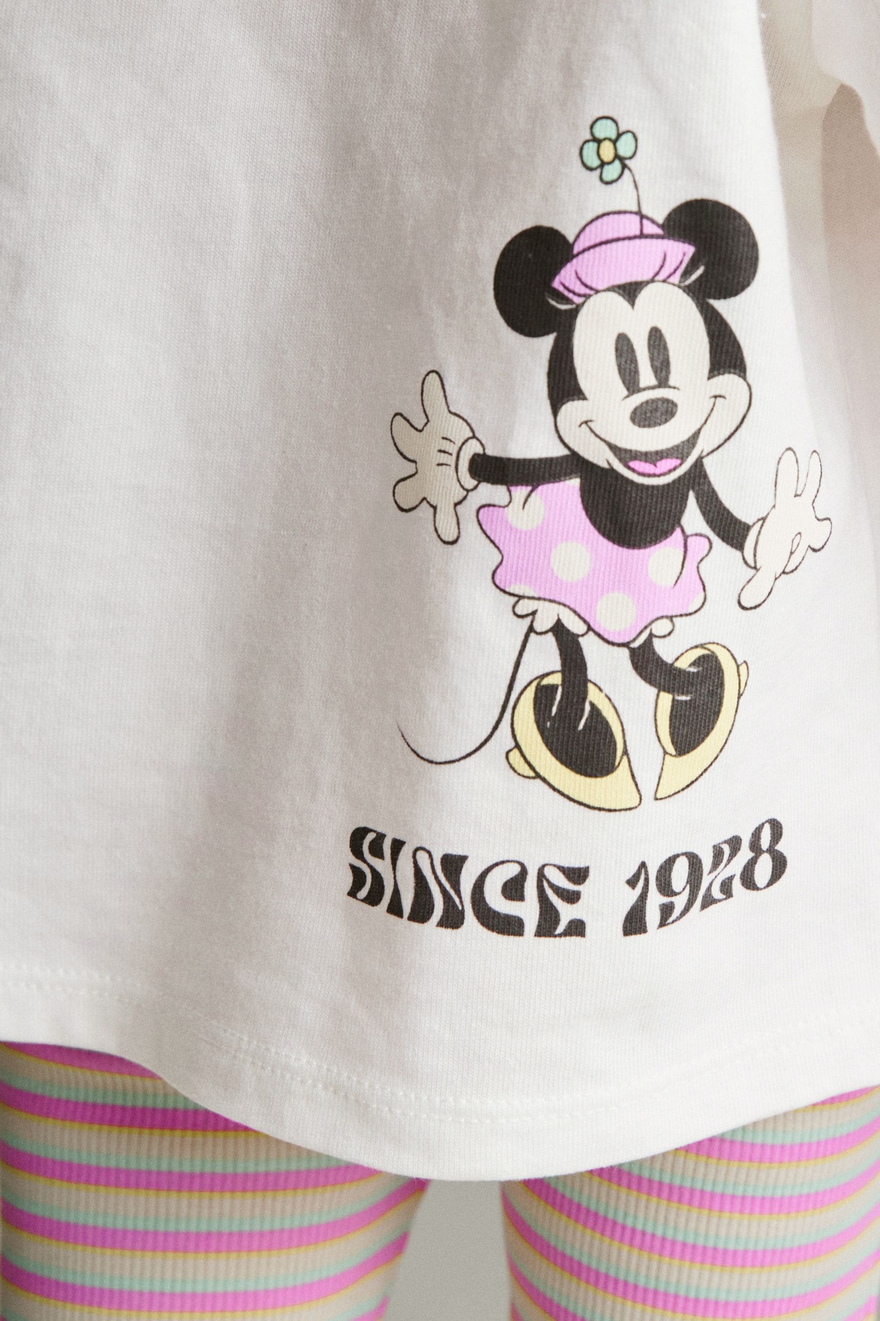 Buy Bright Pink Disney Minnie Mouse T-Shirt and Flare Leggings Set ...
