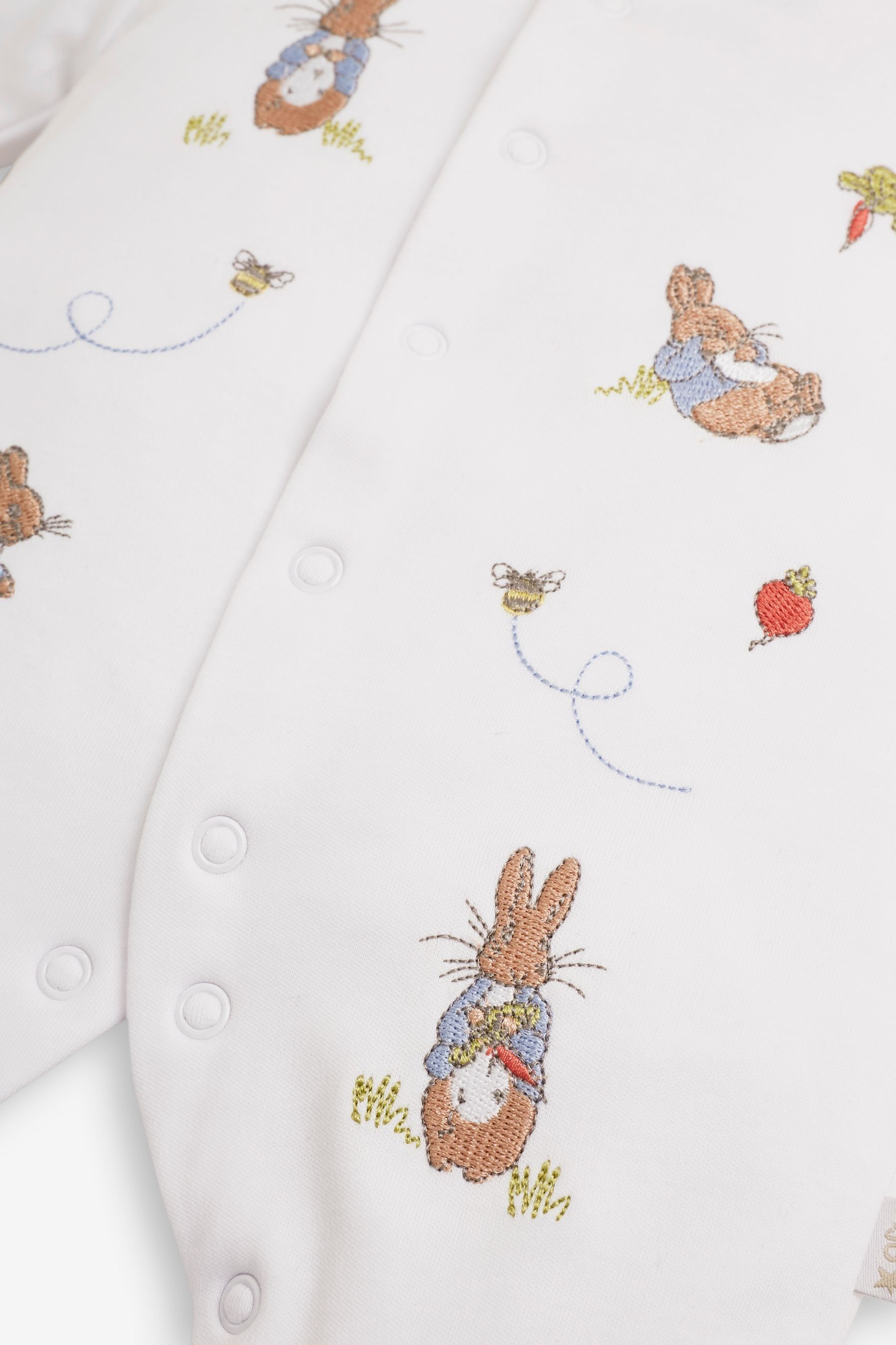Buy JoJo Maman Bébé White Peter Rabbit Embroidered Sleepsuit & Hat Set ...