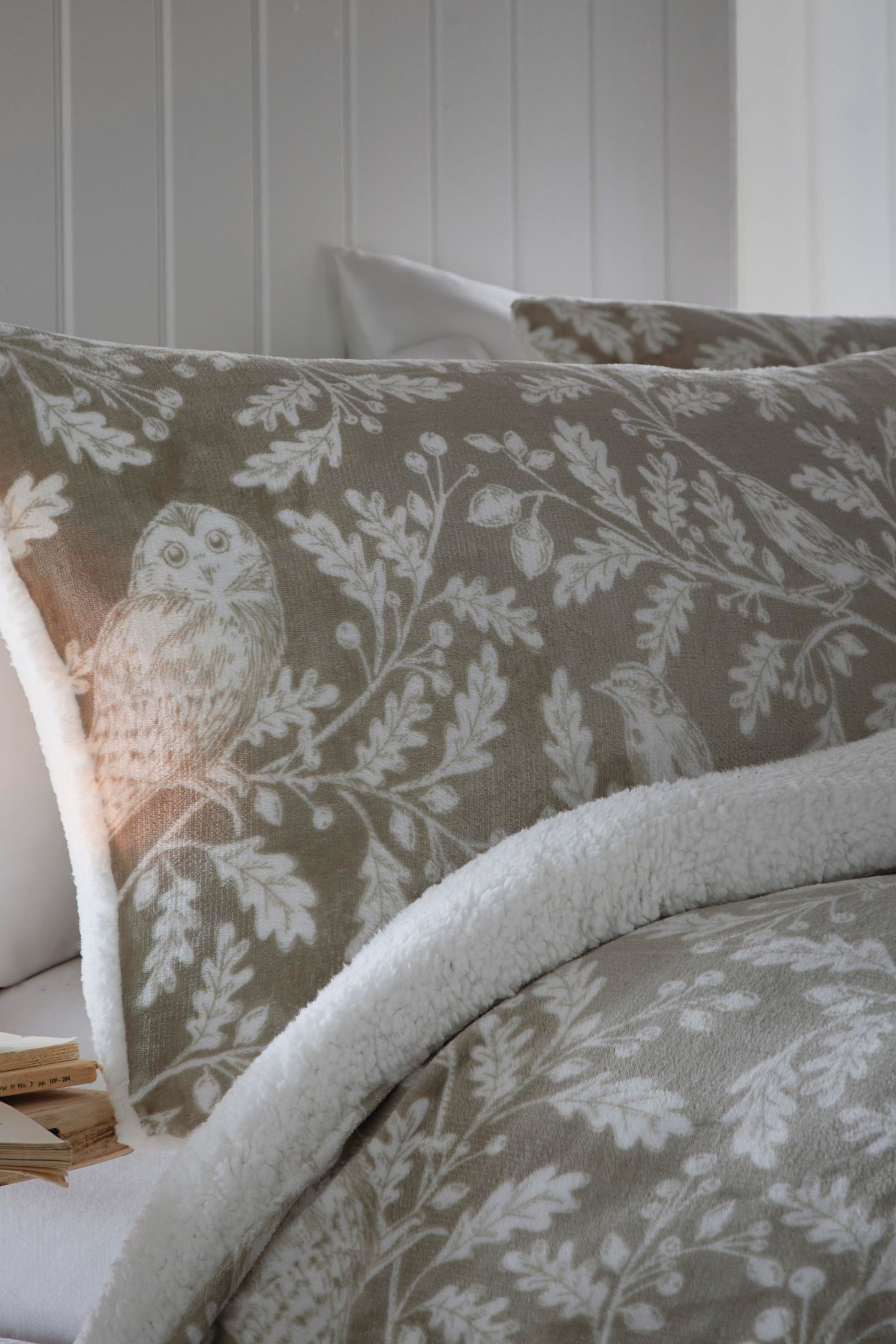 Buy D&D Green Woodland Owls Plush Fleece Duvet Cover Set from the Next ...