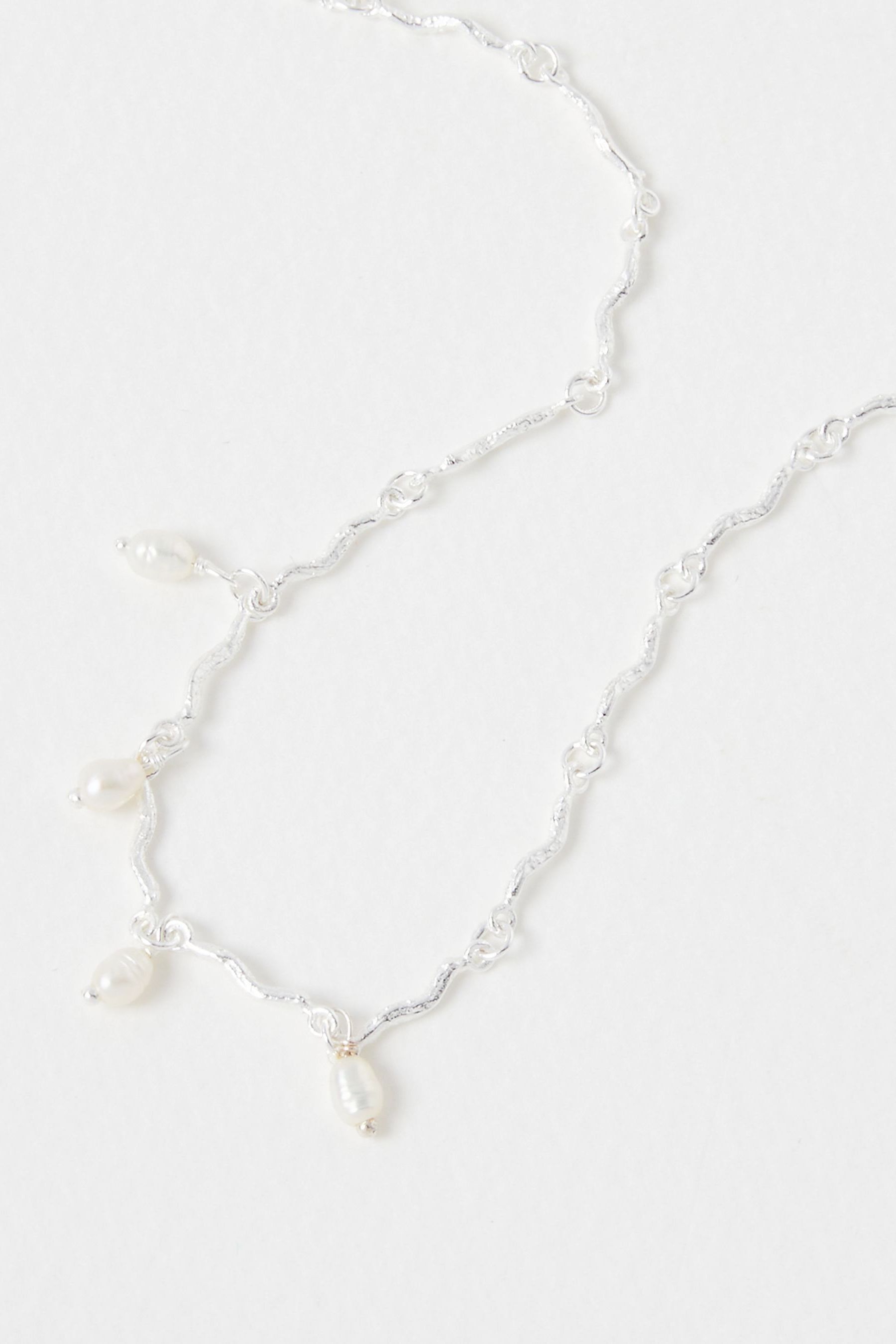 Buy Oliver Bonas Silver Tone Nixie Freshwater Pearl Wavy Chain Necklace ...