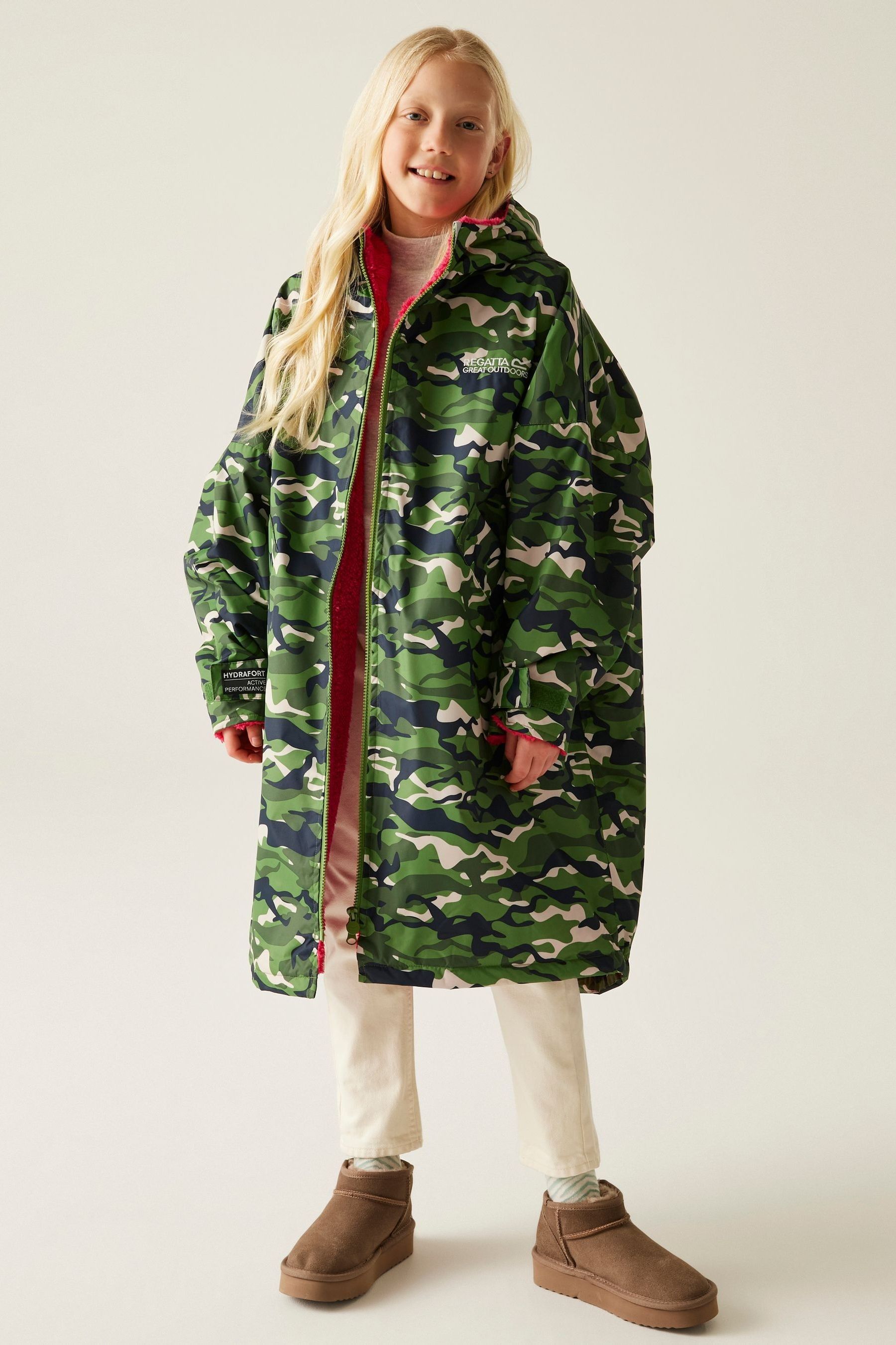 Buy Regatta Green Junior Waterproof Fleece Lined Changing Robe from the ...