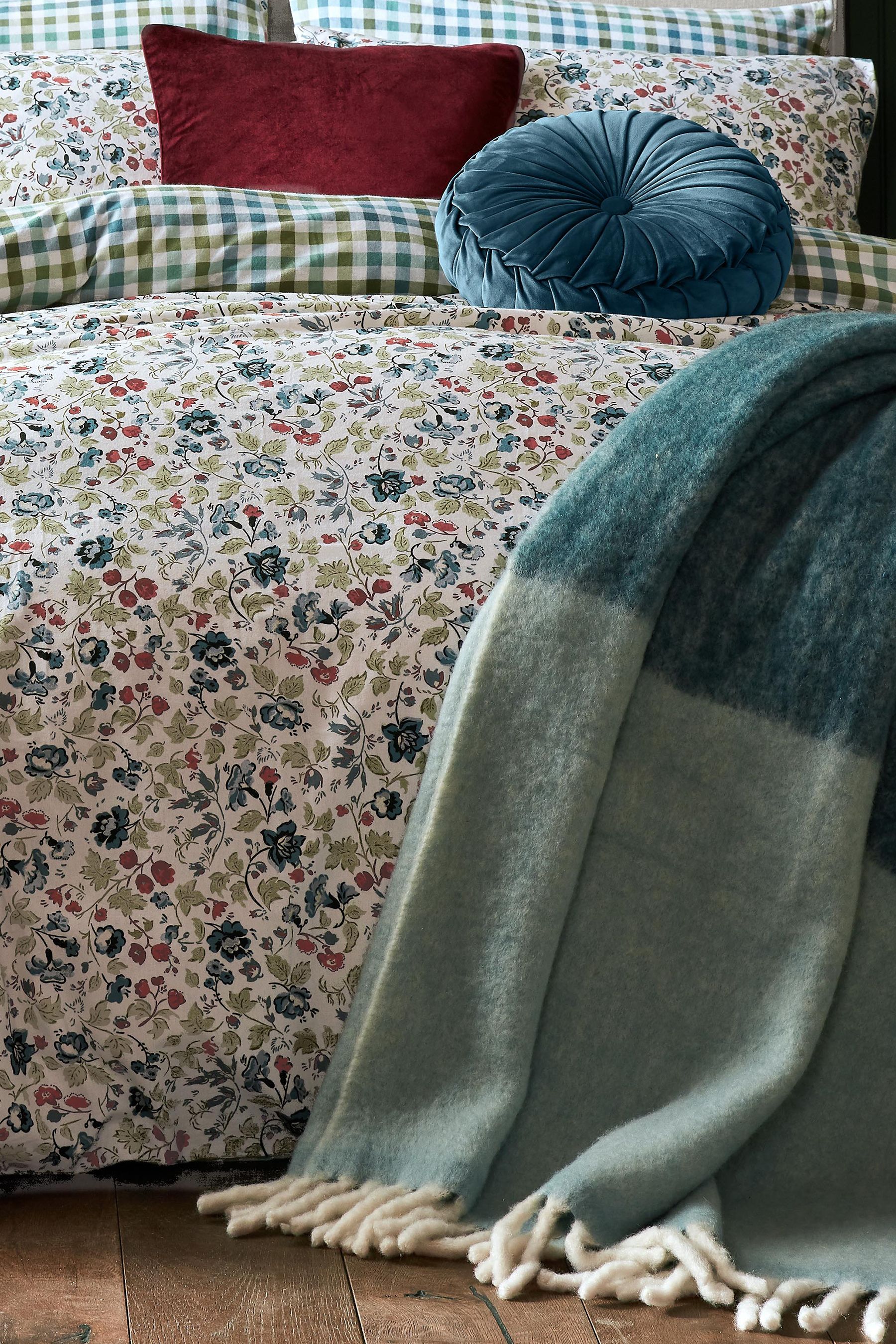 Buy Laura Ashley Bronwen Throw from Next Ireland