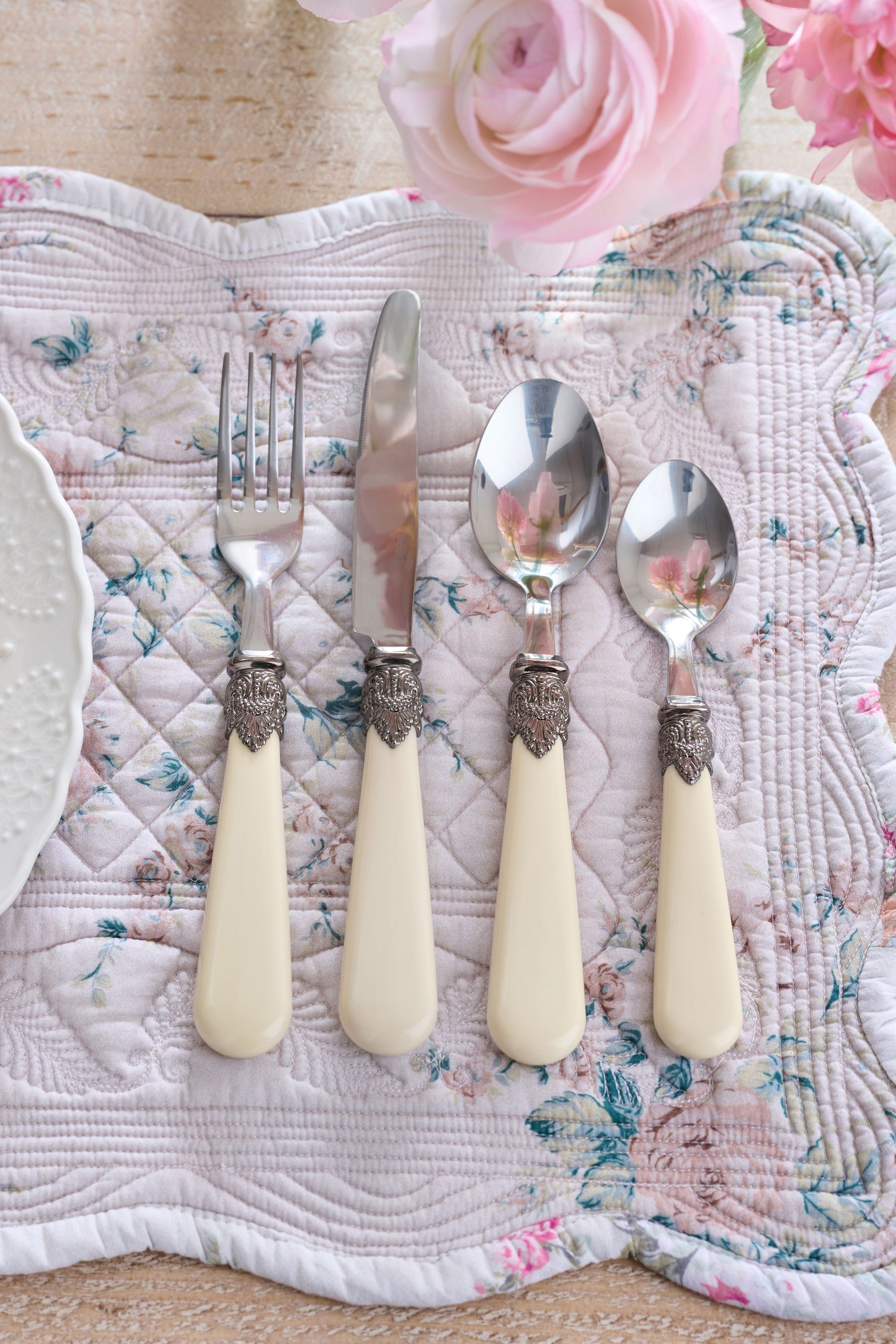 Buy Shabby Chic by Rachel Ashwell® Metal 16 Piece Cutlery Set from the ...
