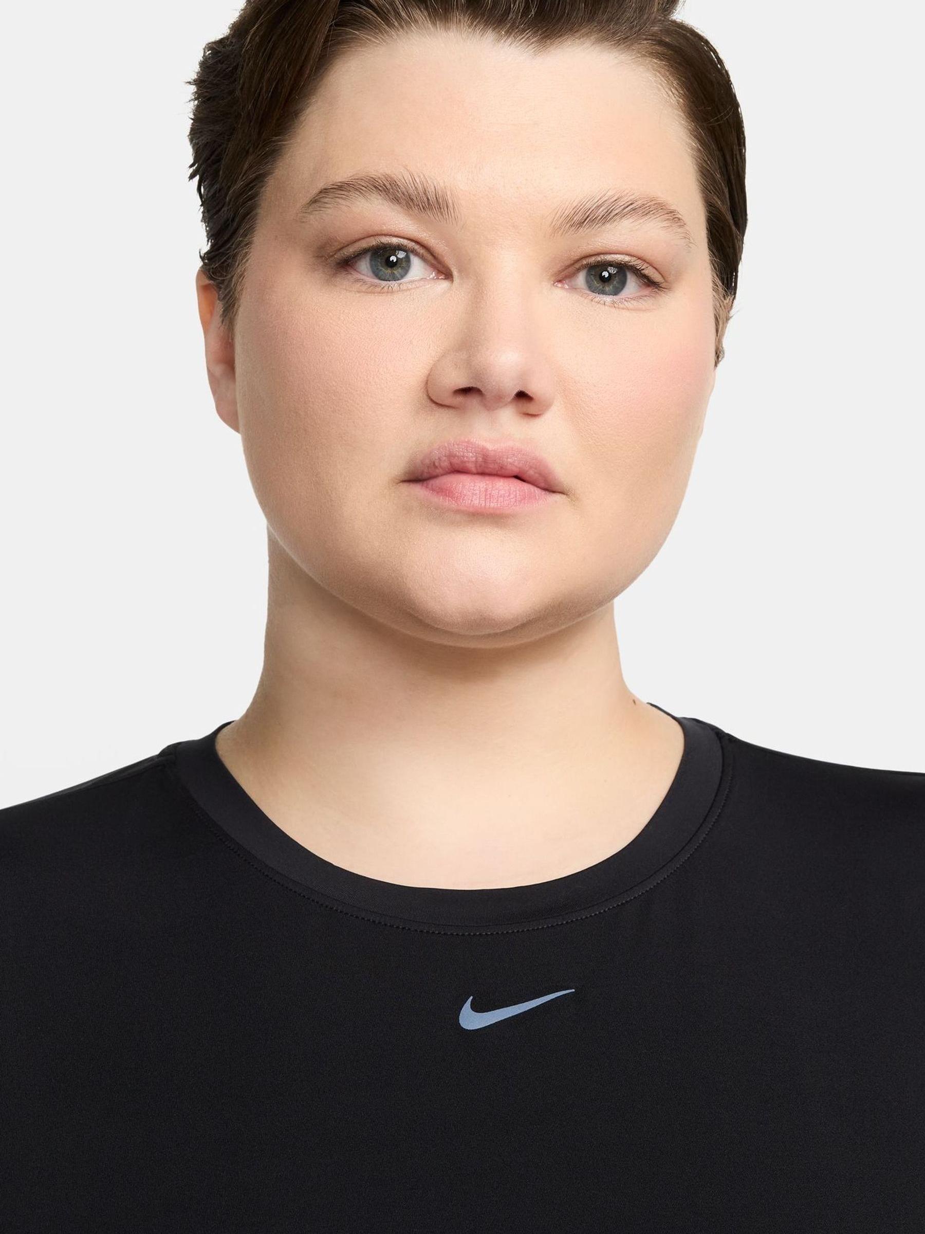 Buy Nike Black Curve One Classic Dri-FIT Short-Sleeve Fitness T-Shirt ...