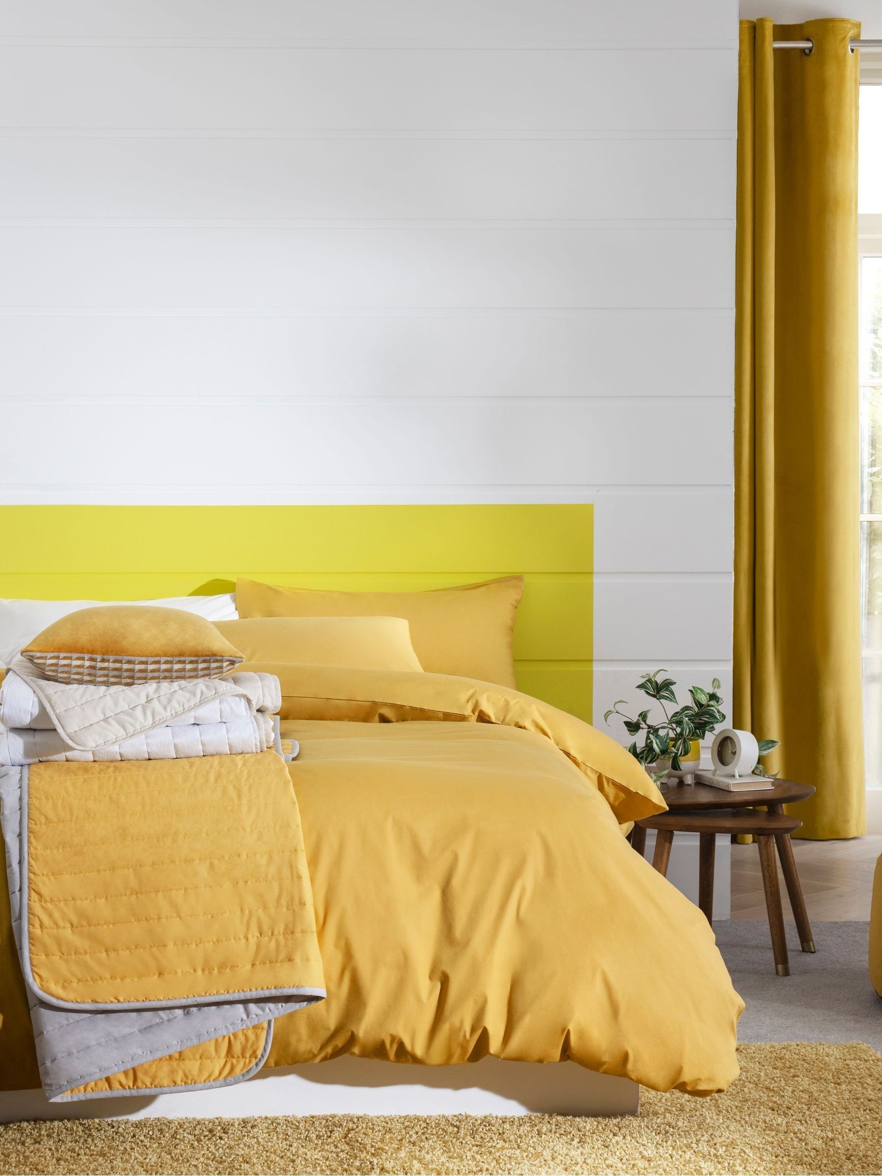 Yellow bed set queen store