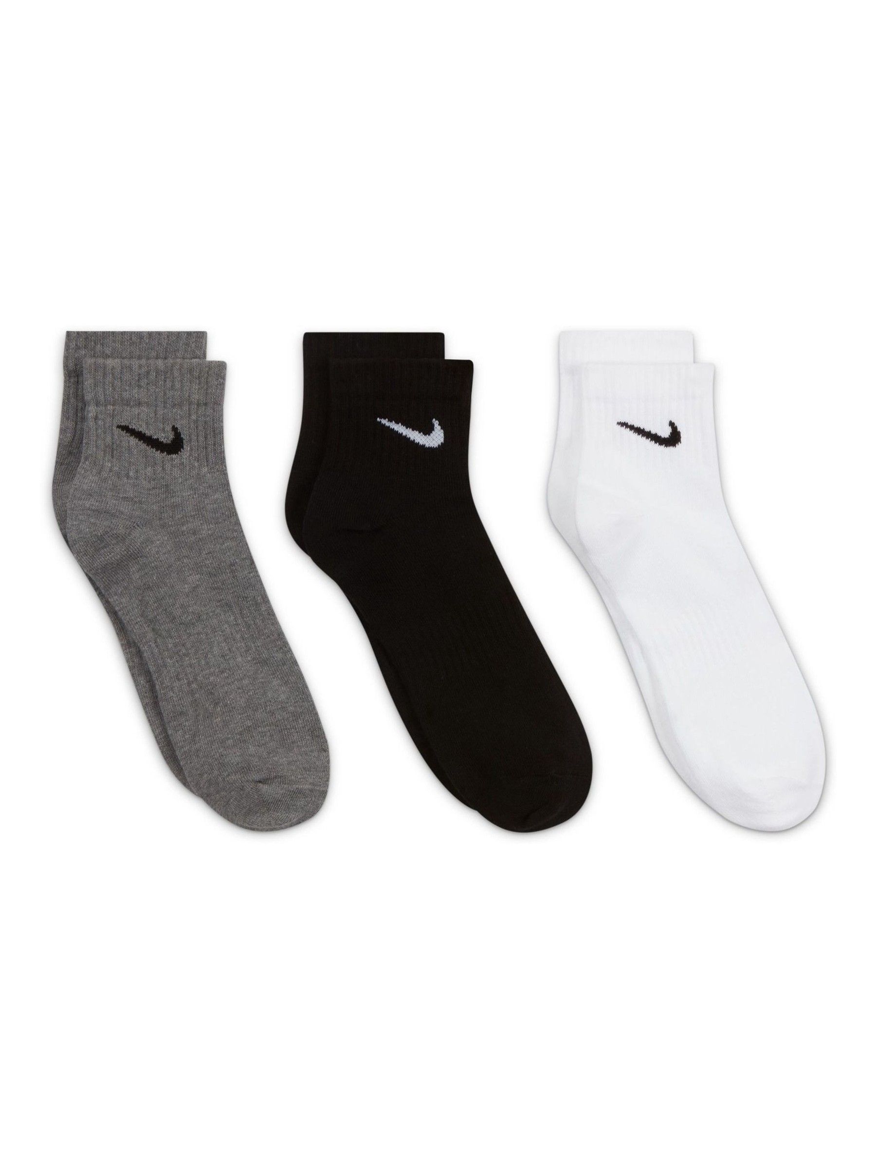 Buy Nike White/Black Lightweight Everyday Ankle Socks 3 Pack from the ...