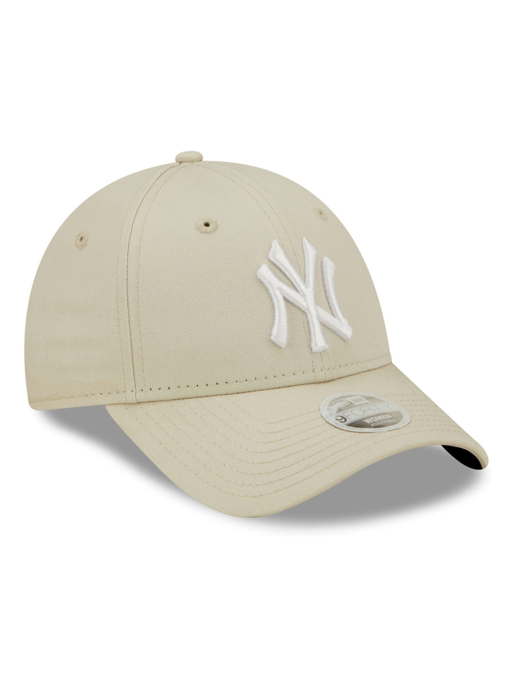 Buy New Era® New York Yankees Essential 9FORTY Cap from the Next UK ...