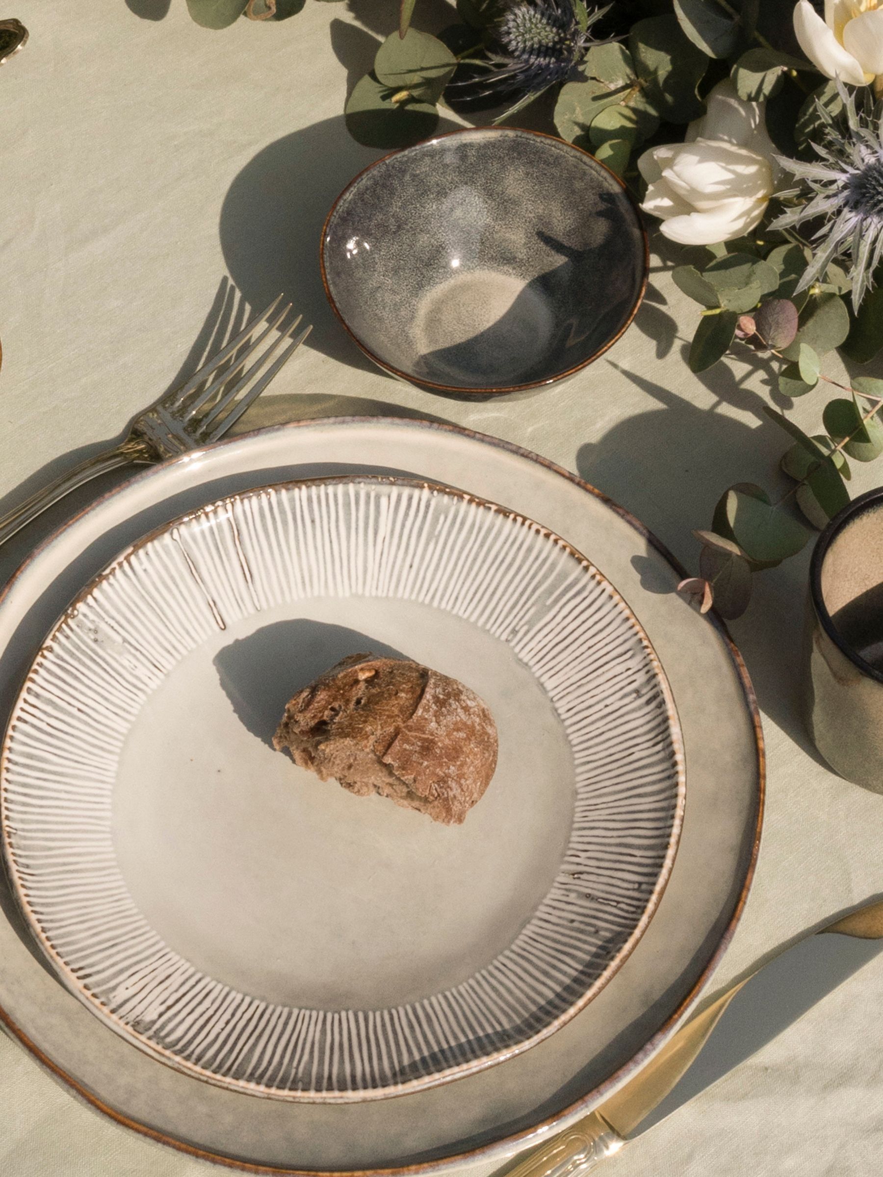 Buy Dutch Rose Set of 4 Ecru Cream Organic Dinner Plates 26.5cm from ...