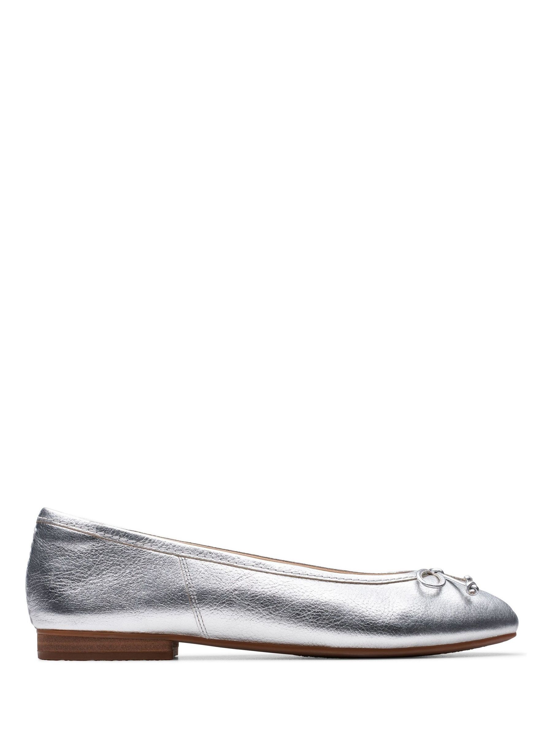 Buy Clarks Silver Standard Fit (D) Leather Fawna Lily Shoes from the ...