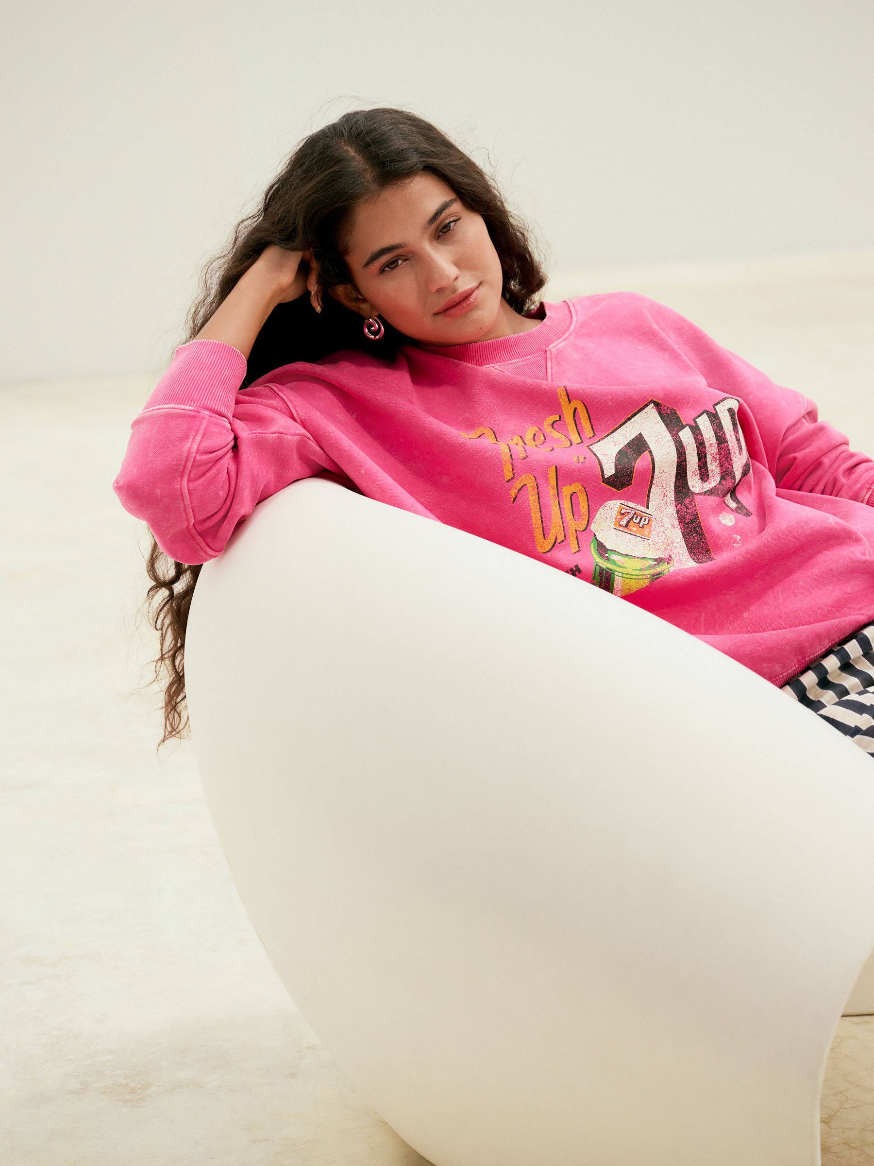 Buy Fluro Pink Relaxed Fit License 7up Washed Crewneck Sweatshirt from ...