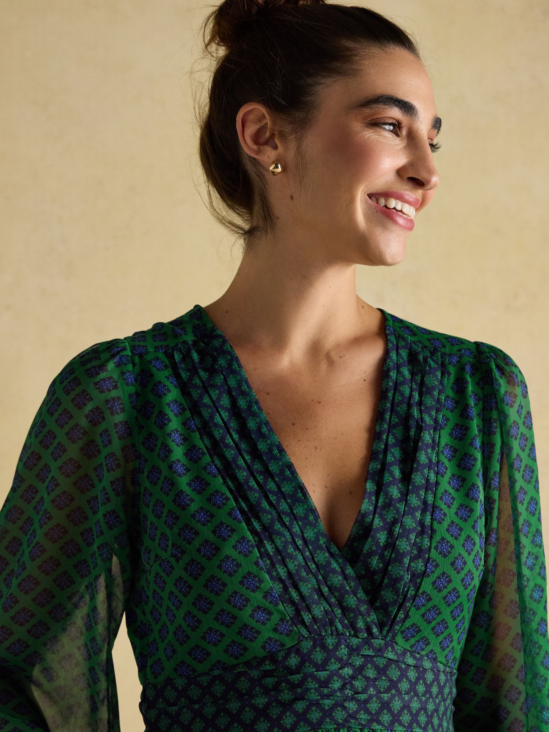 Buy Joules Allegra Green Hotchpotch Ruched Hotchpotch V-Neck Dress from ...