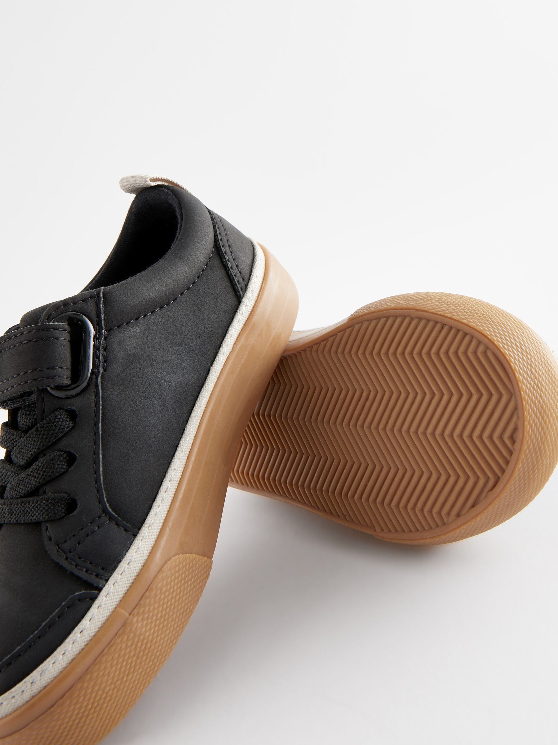 Buy Black Standard Fit (F) Touch Fastening Chevron Trainers from the ...