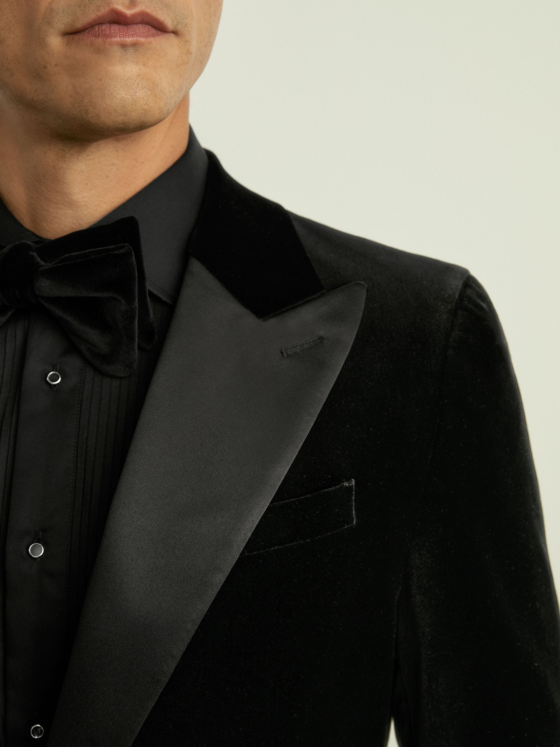 Buy Reiss Black Diamond Velvet Single-Breasted Tuxedo Jacket from the ...
