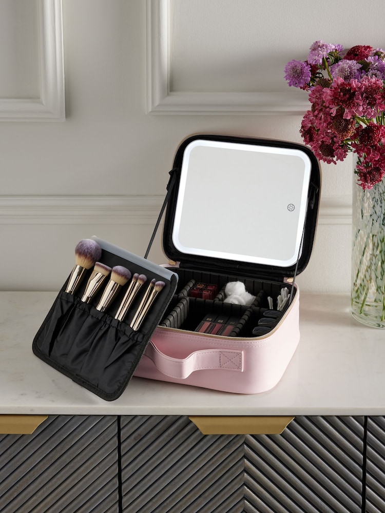 makeup case with lights and mirror