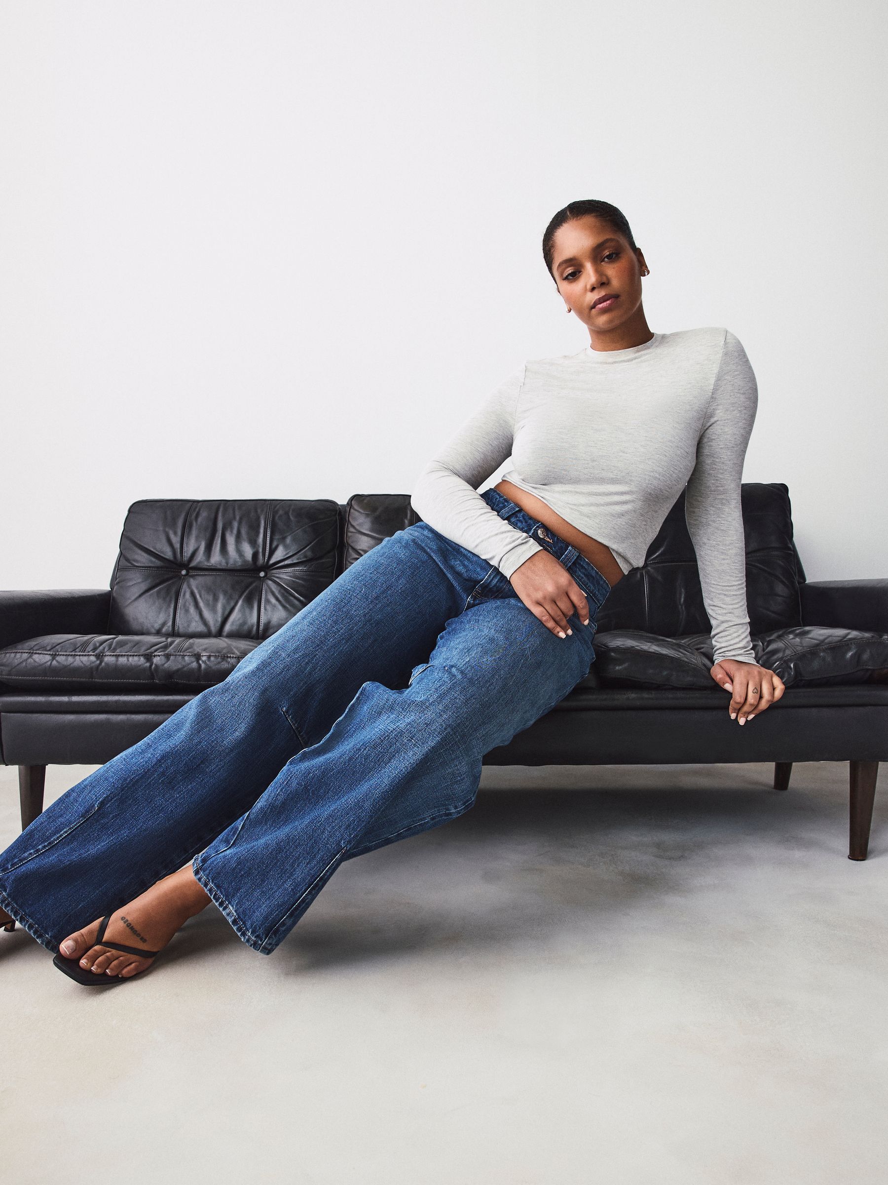 Buy Dark Blue Hourglass Darted Knee Barrel 100% Cotton Jeans from the ...