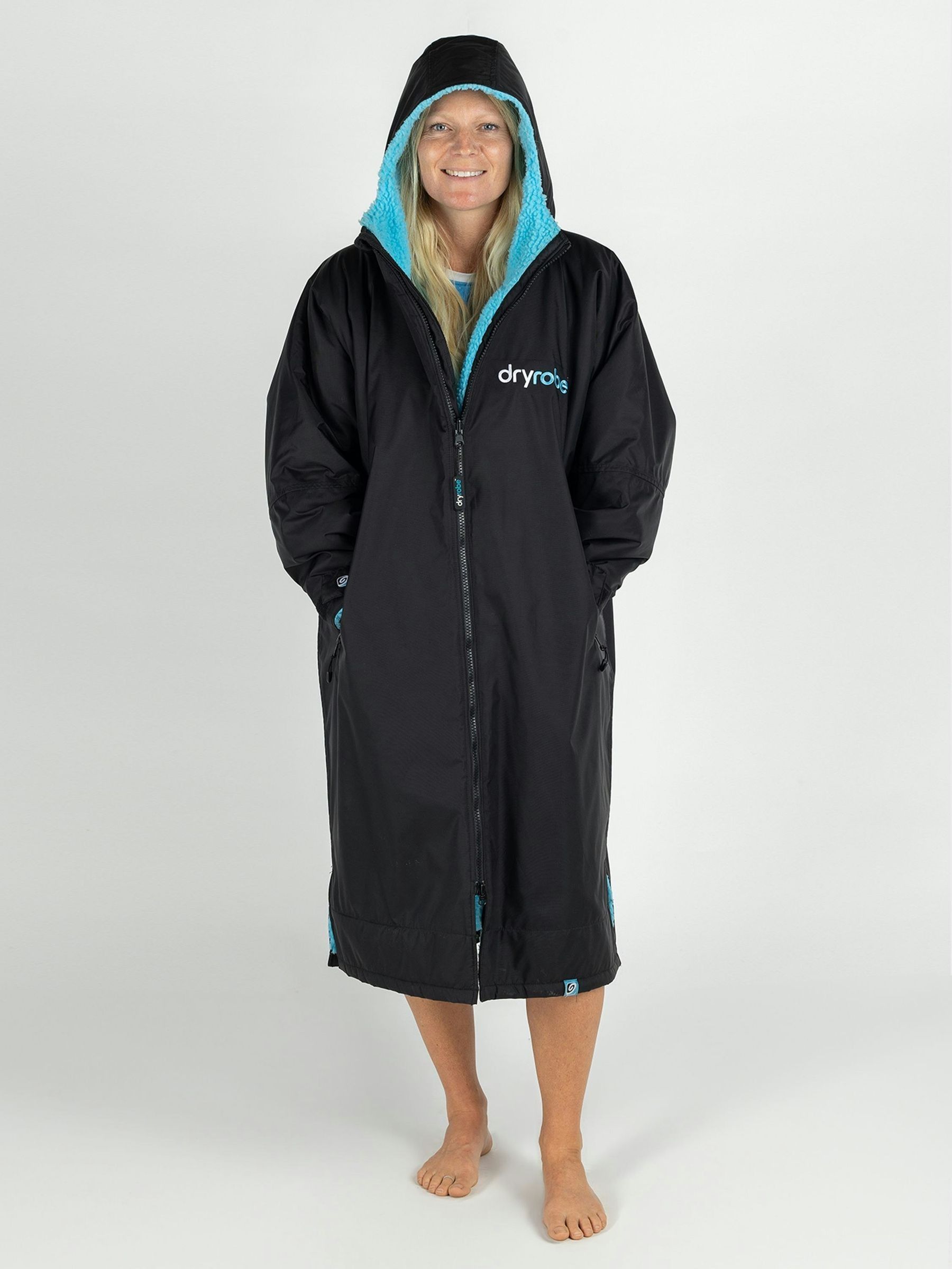 Buy dryrobe Black/Blue Advance Adult Long Sleeve Changing Coats from ...