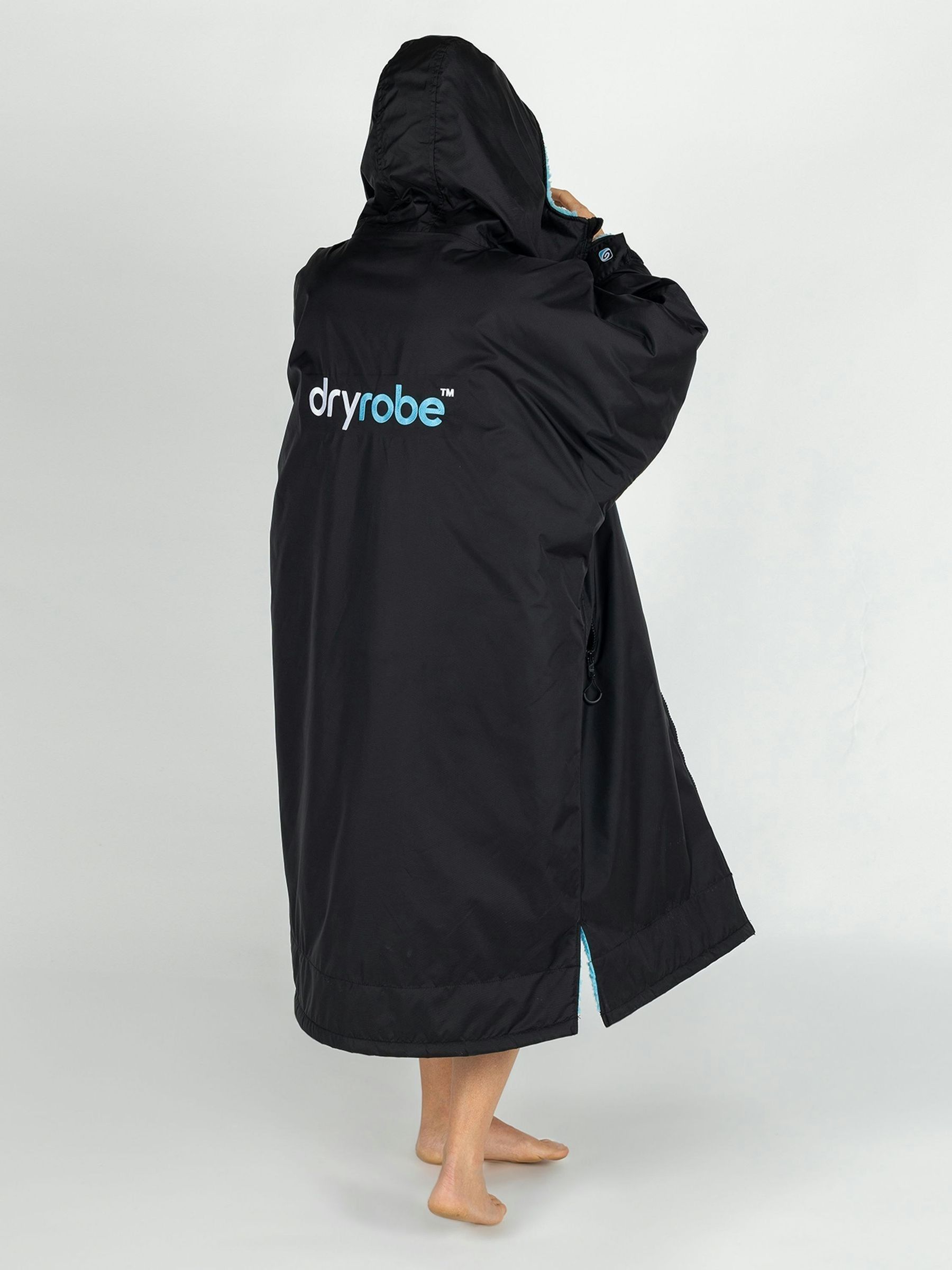 Buy dryrobe Black/Blue Advance Adult Long Sleeve Changing Coats from ...