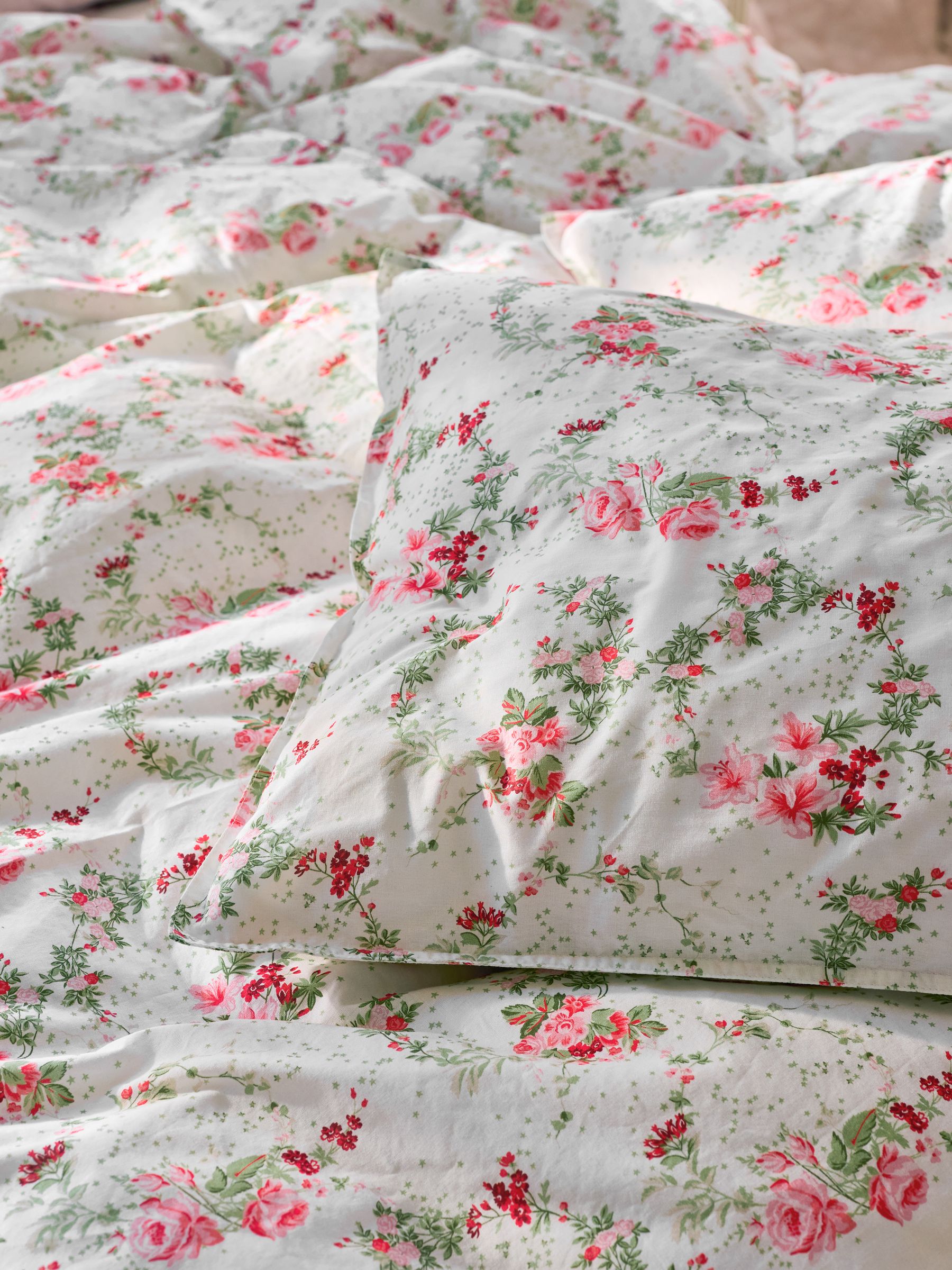 Buy Shabby Chic by Rachel Ashwell® Twinkle Wreath 100% Cotton Duvet ...