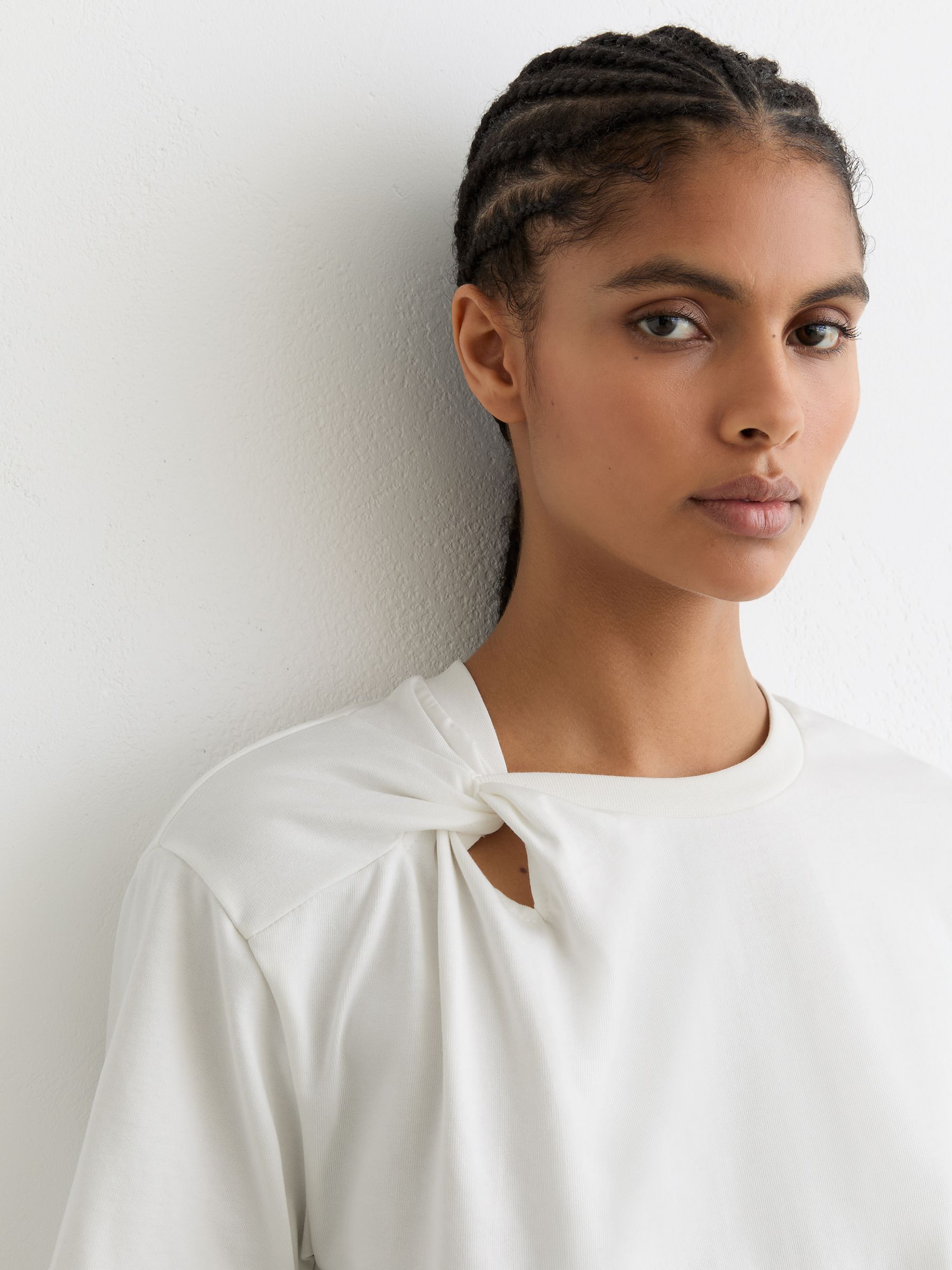 Buy Reiss White Esme Cotton Twist-Detail Boxy T-Shirt from the Next UK ...