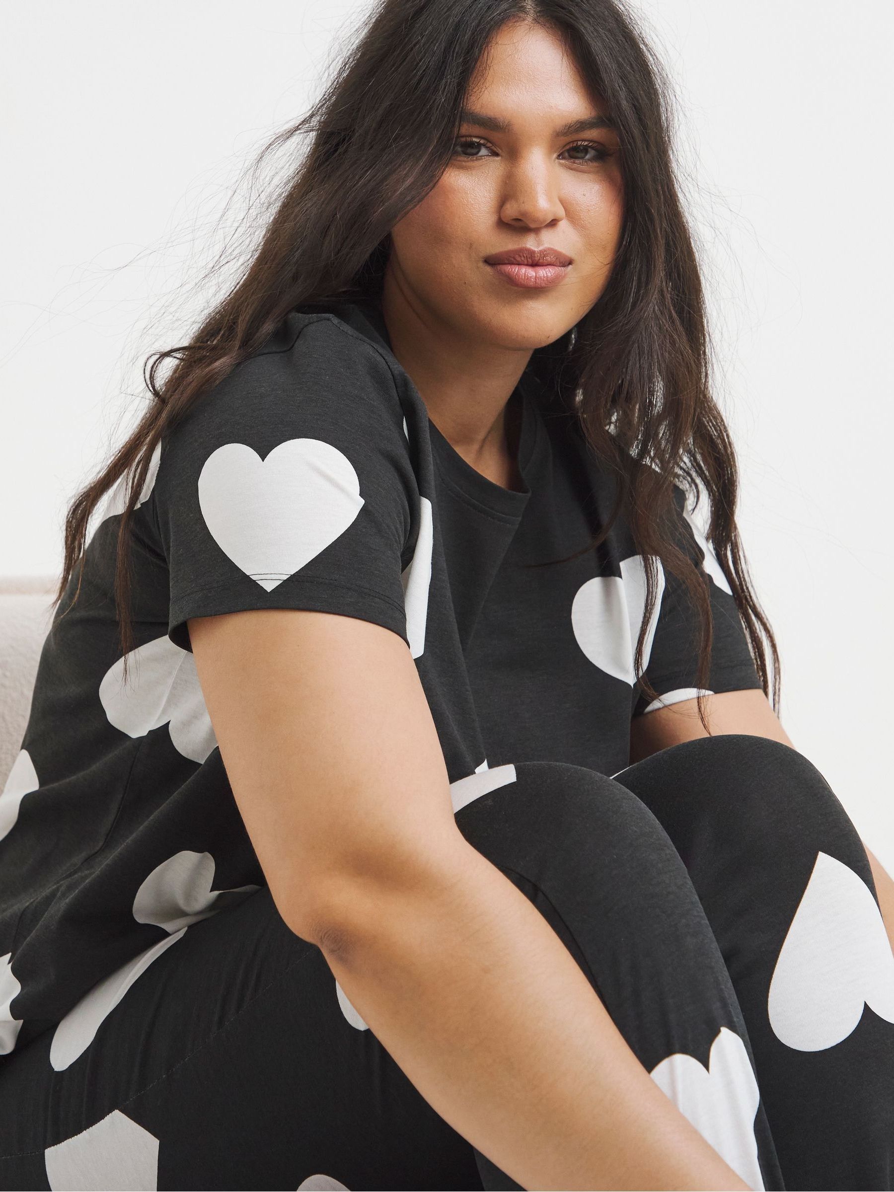 Buy Simply Be White Value Heart Pyjamas Set from Next South Africa