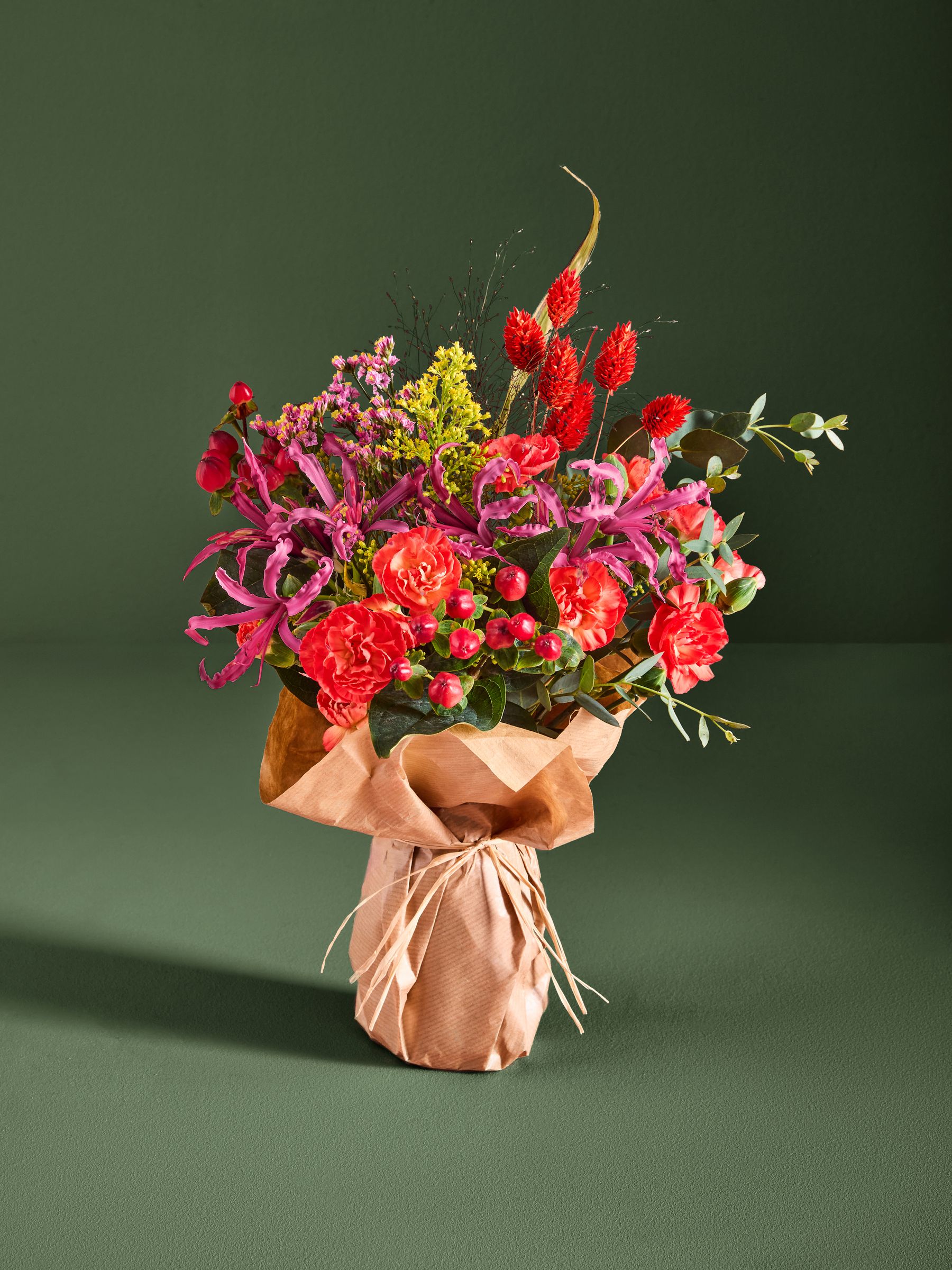 Buy Pink Spray Carnation and Limonium Bouquet With Wrapped Glass Vase ...
