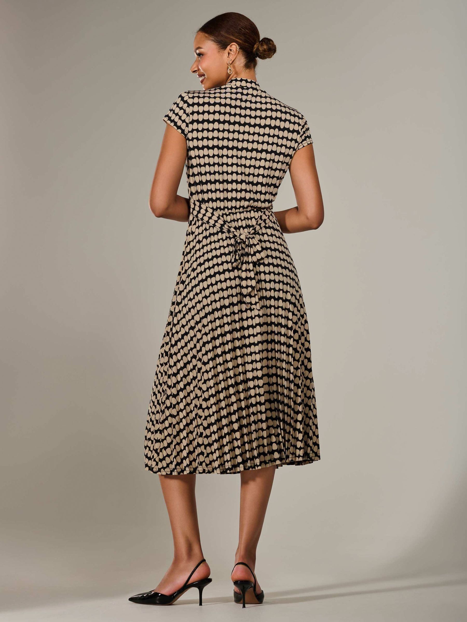 Buy Jolie Moi Black Jersey Capped Sleeve Pleated Midi Dress from the ...