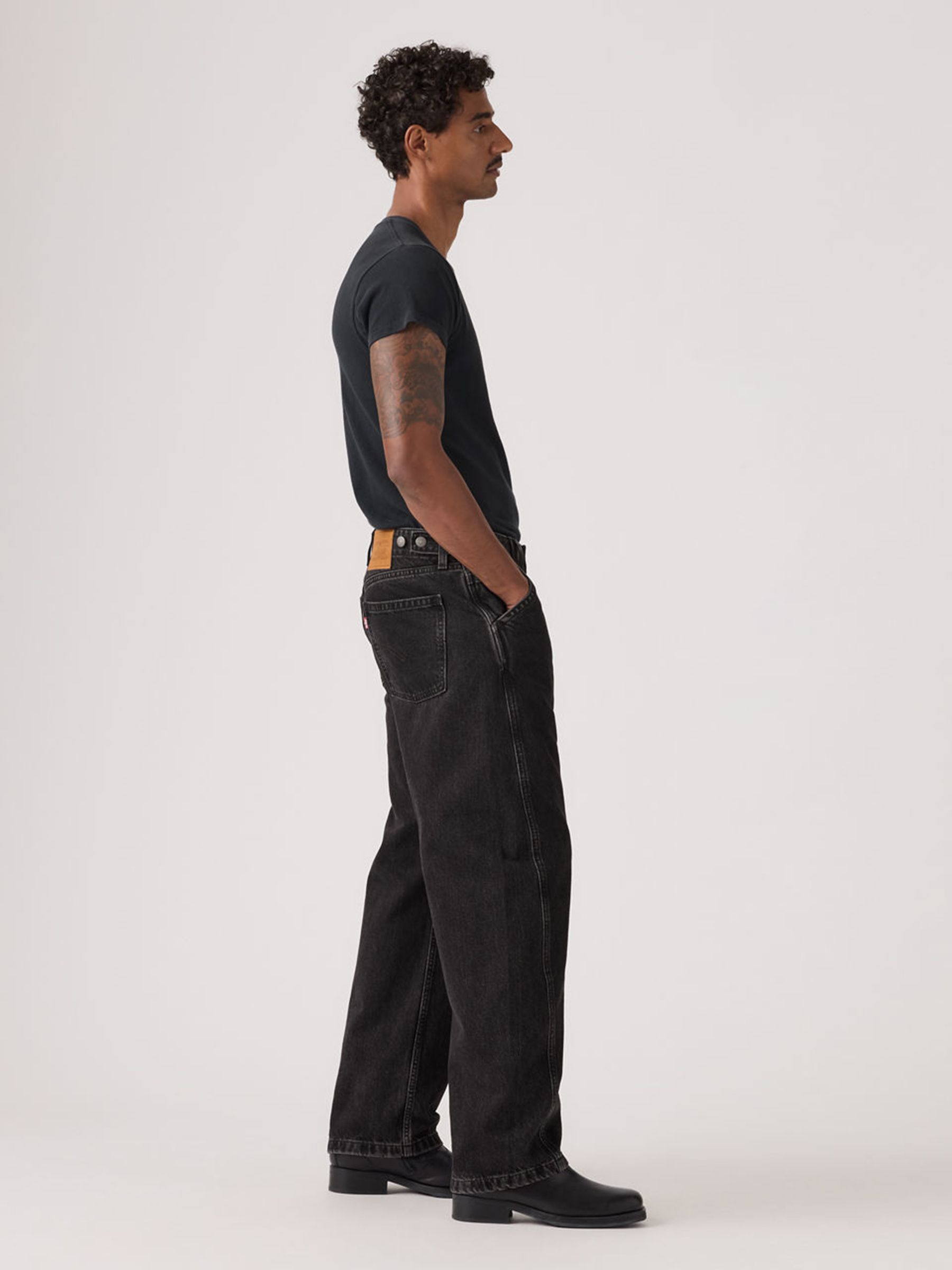 Buy Levi's® Forget Me Nots Black Baggy Barrel Jeans from Next Italy