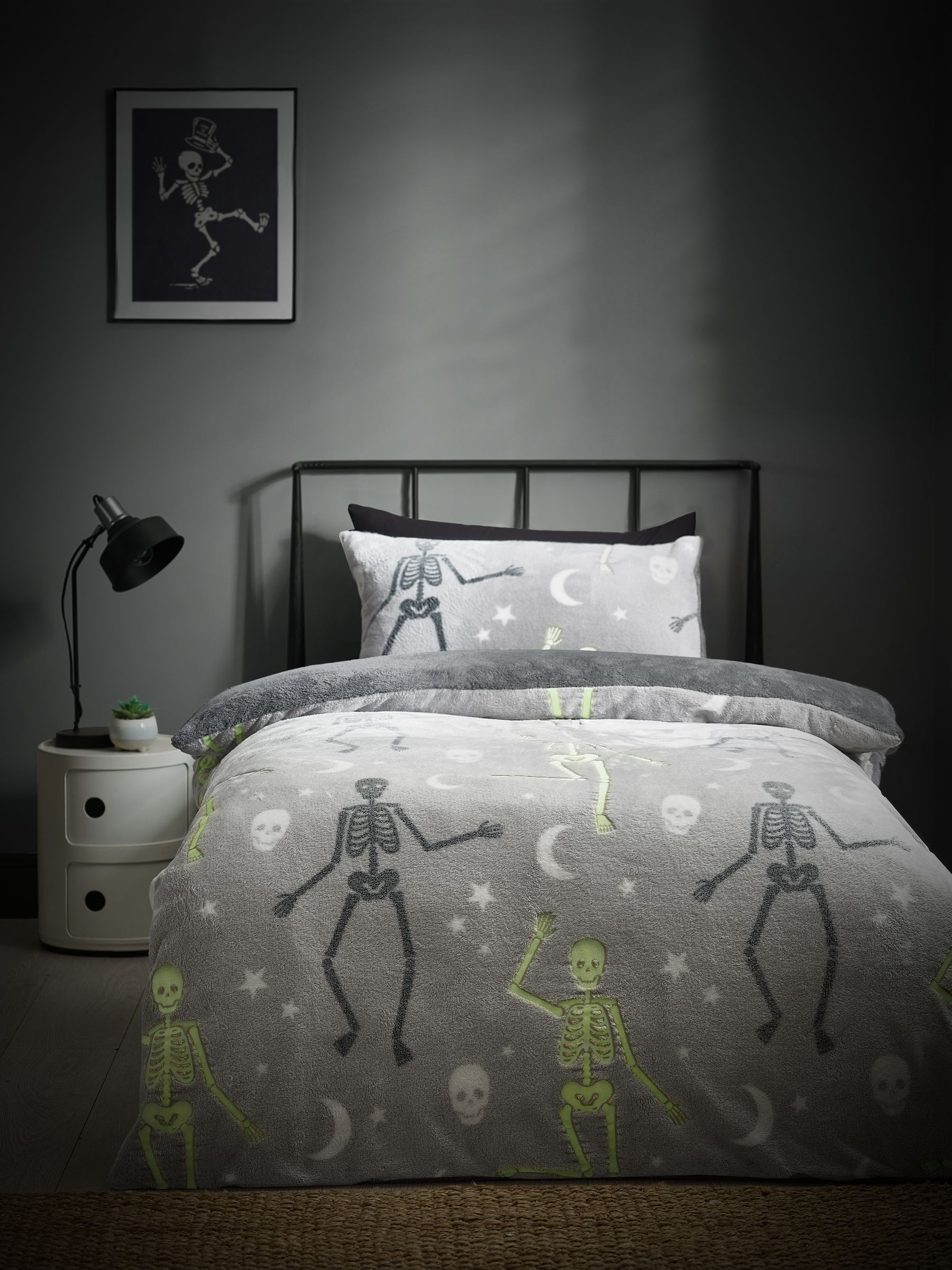 Buy Catherine Lansfield Grey Halloween Skeleton Fleece Duvet Cover Set ...