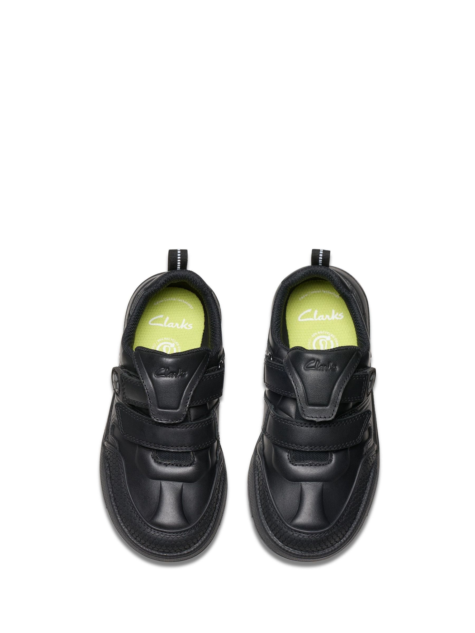 Buy Clarks Black Standard Fit (F) Leather Laser Track Shoes from the ...