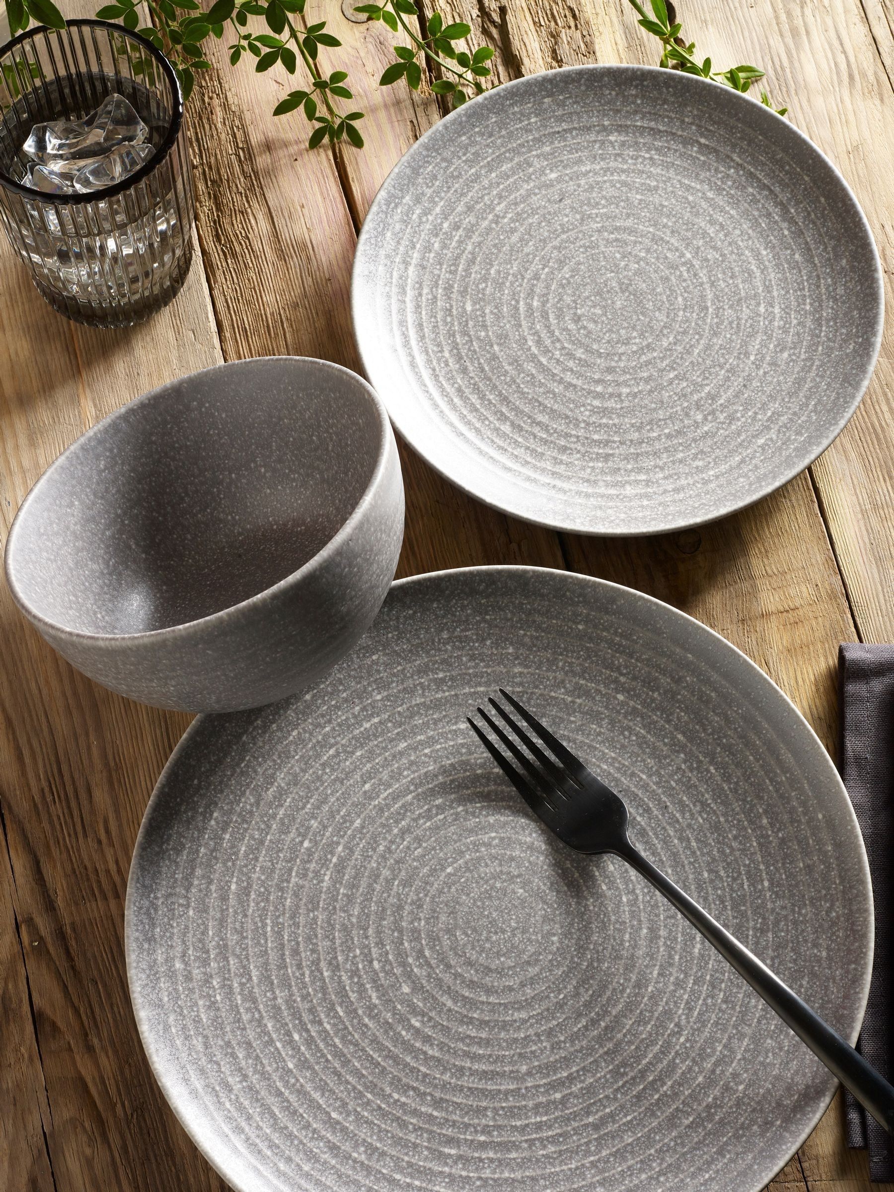 Next dinner sets store