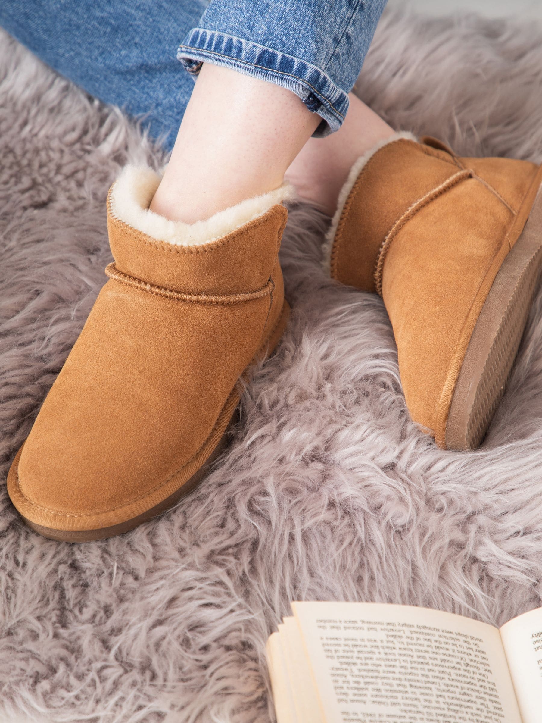 Lakeland Leather Tan Brown Ladies Sheepskin Mini Boot Slippers US 9 Womens