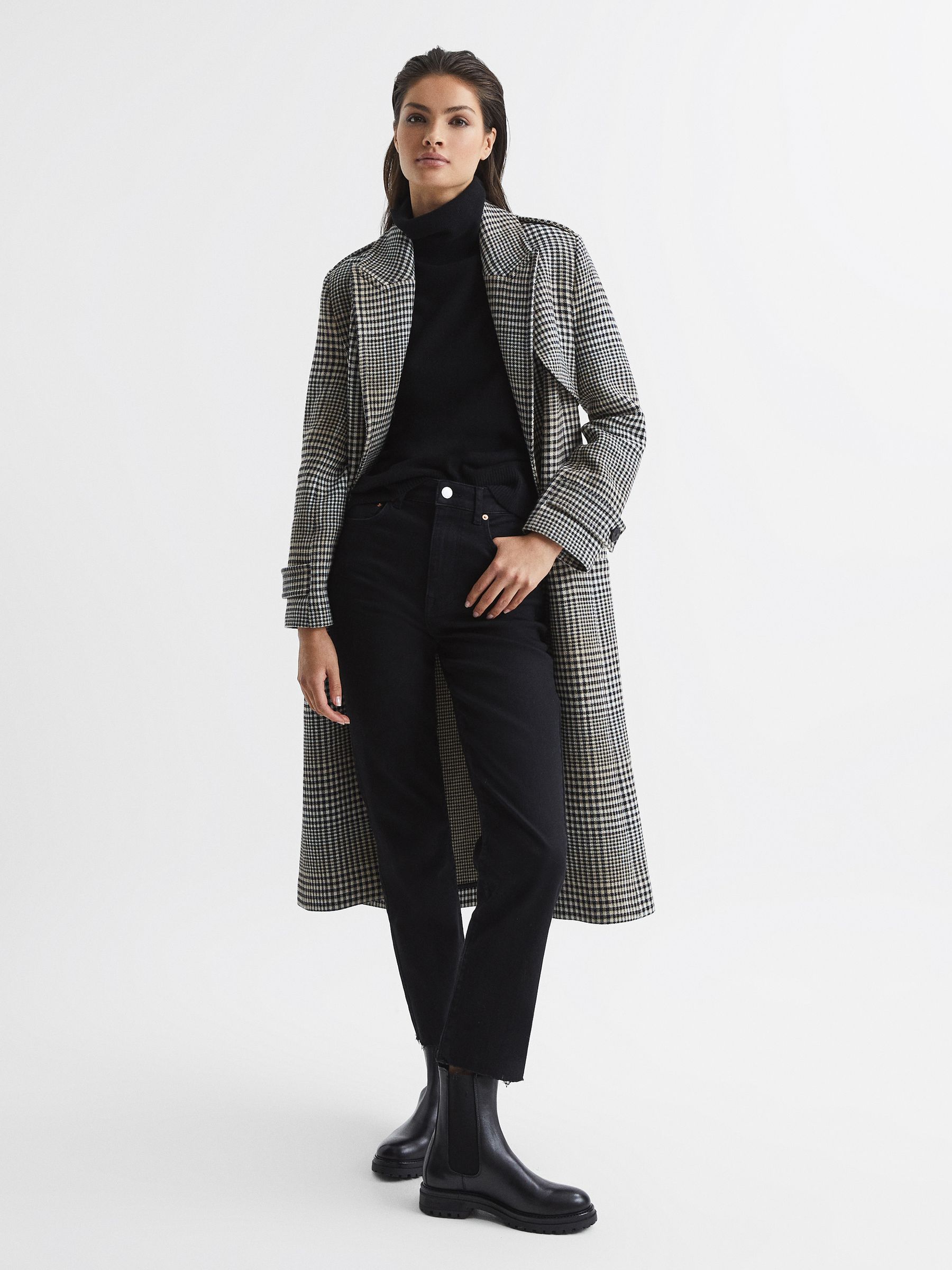 Buy Reiss Black Thea Boots Leather Pull On Chelsea Boots from Next Ireland
