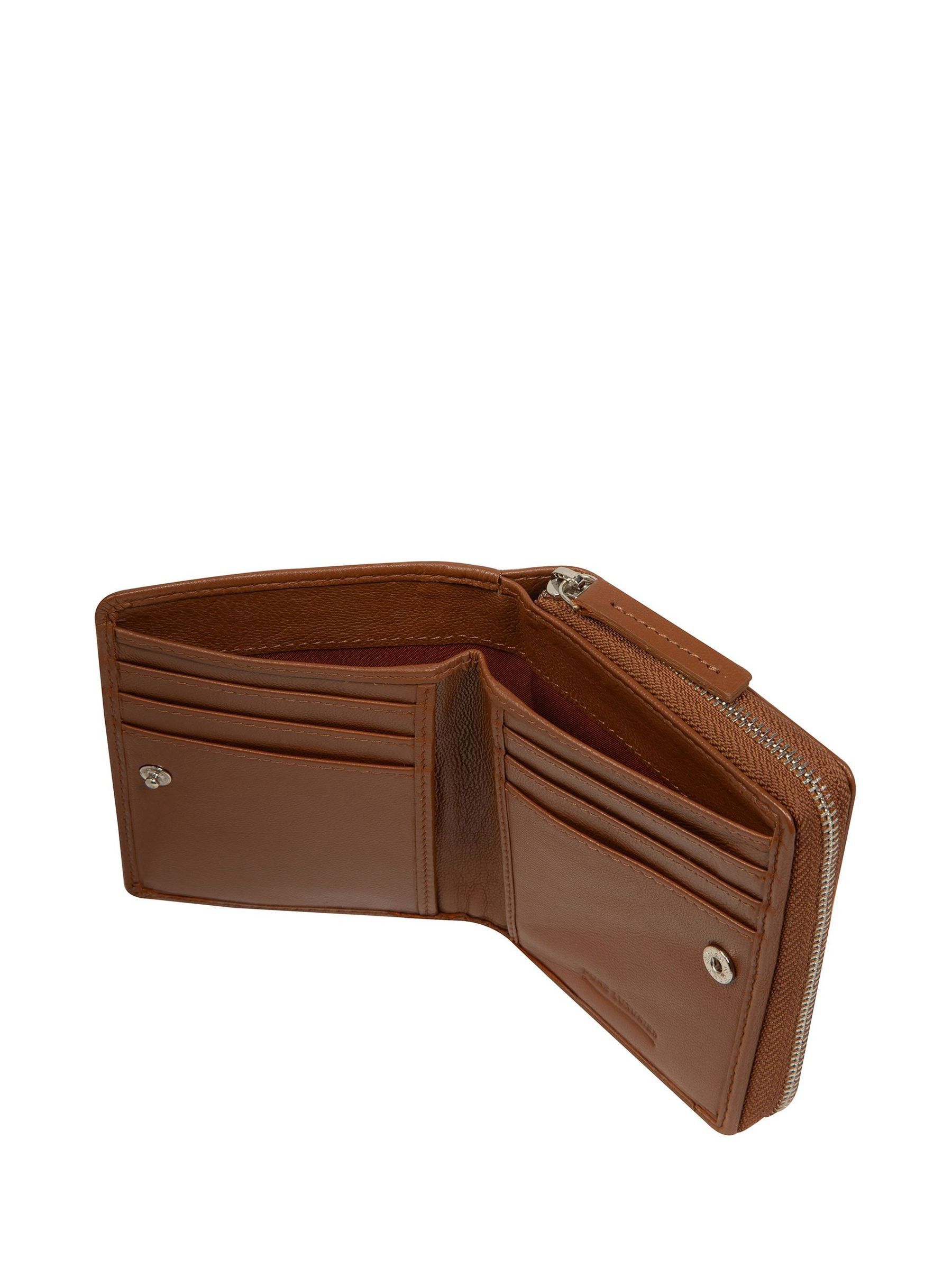 Buy Pure Luxuries London 'Leah' Leather Purse from Next France