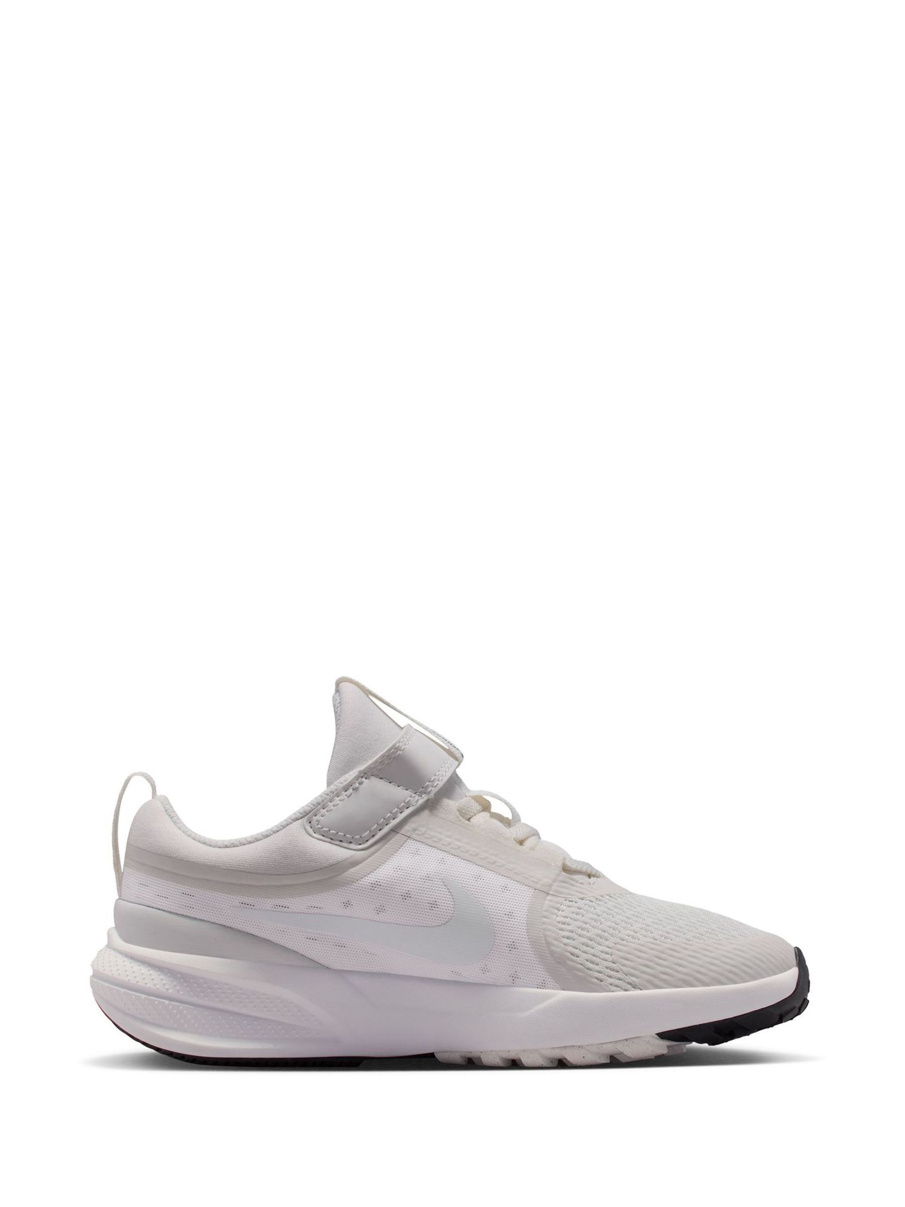 Buy Nike White/Gold Junior Star Runner 5 Trainers from the Next UK ...