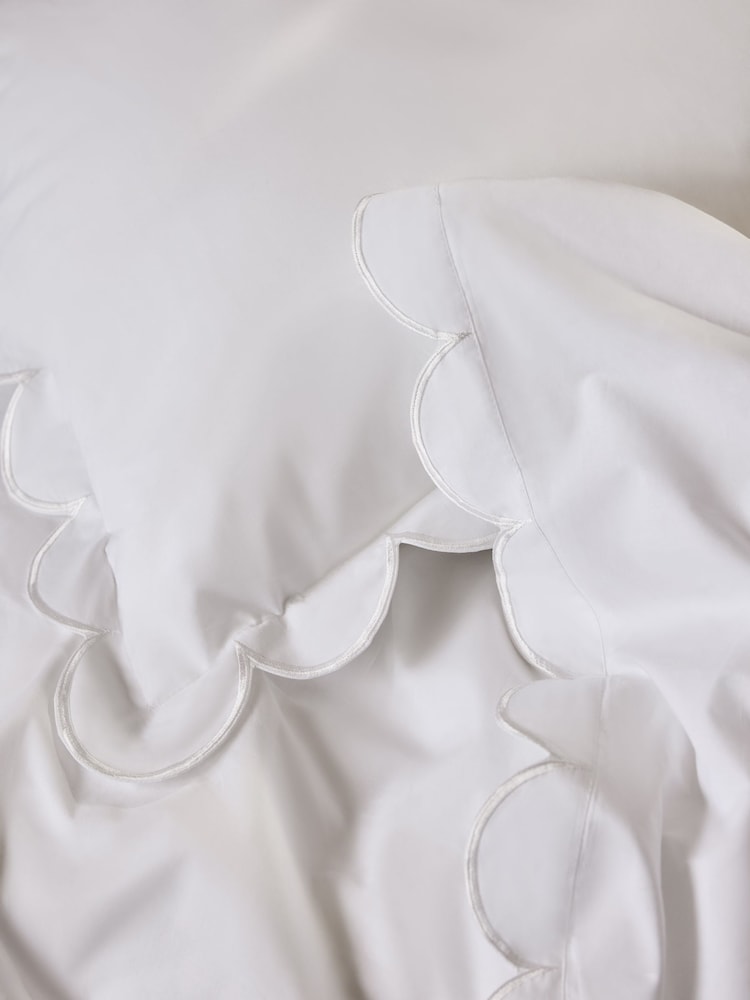 Laura Ashley White Scallop 200 Thread Count Duvet Cover and Pillowcase ...