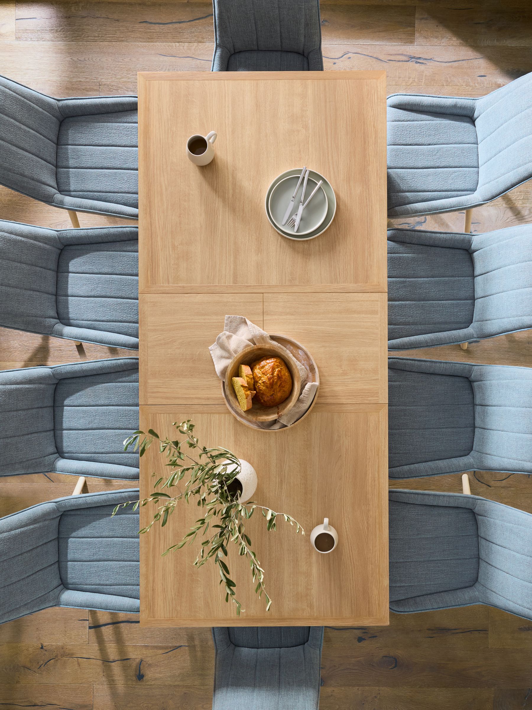 Buy Light Natural Oak Effect Malvern 6 to 8 Seater Extending Dining ...