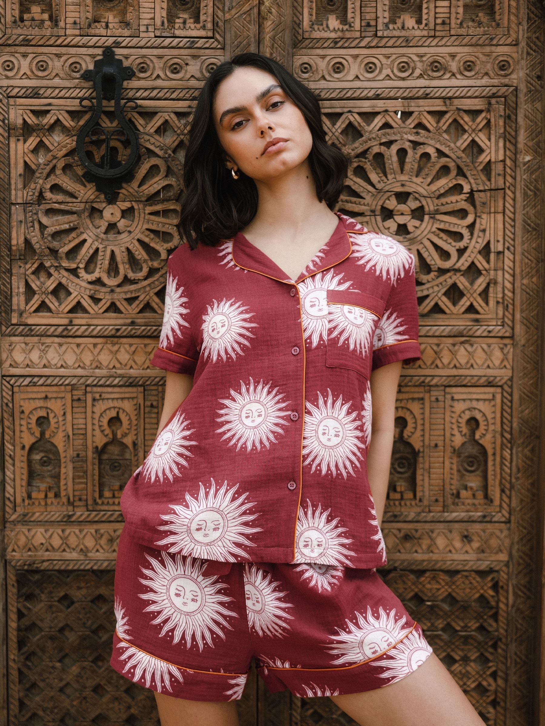 Buy Chelsea Peers Red 100% Cotton Cheesecloth Bohemian Sun Print Short ...