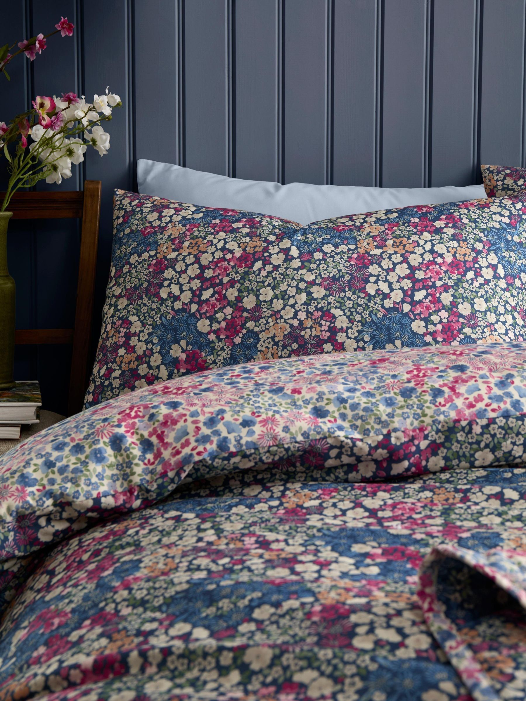 Buy Dreams & Drapes Navy Bessie Reversible Duvet Cover Set from the ...