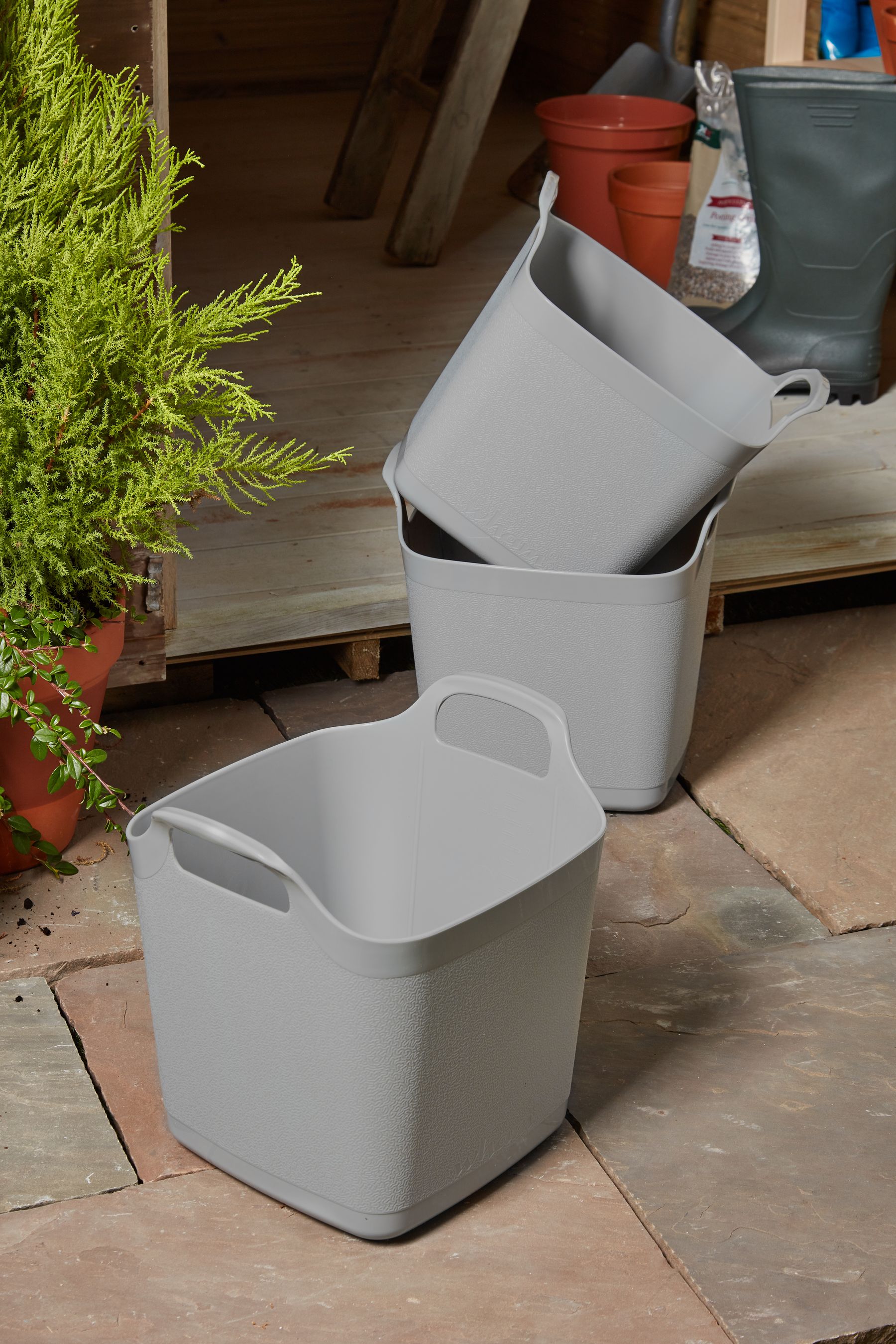 Buy Wham Set of 3 Grey 8Ltr Flexi-Store Graduated Square Plastic ...