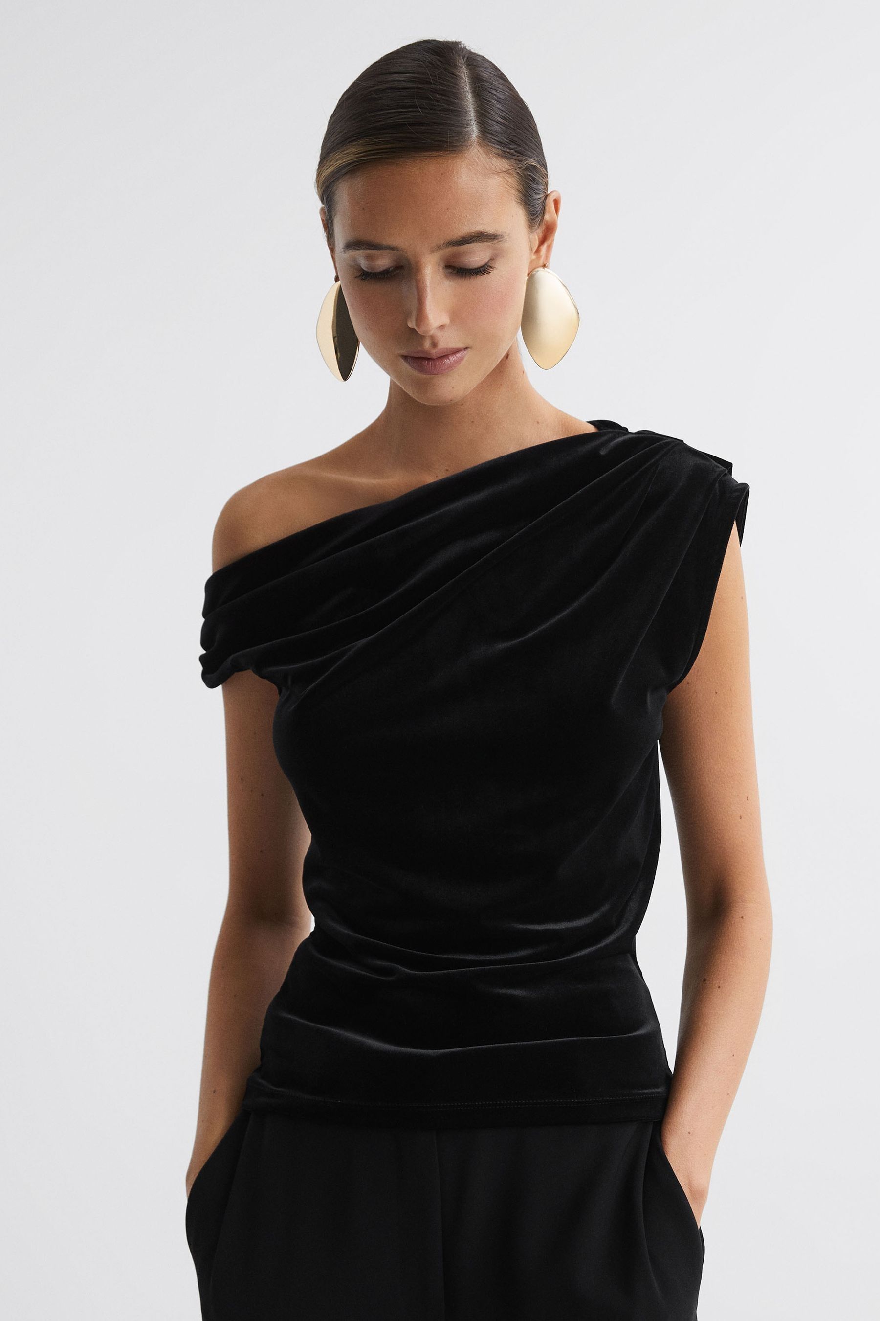 Buy Reiss Black Mia Velvet Off-The-Shoulder Top from the Next UK online ...