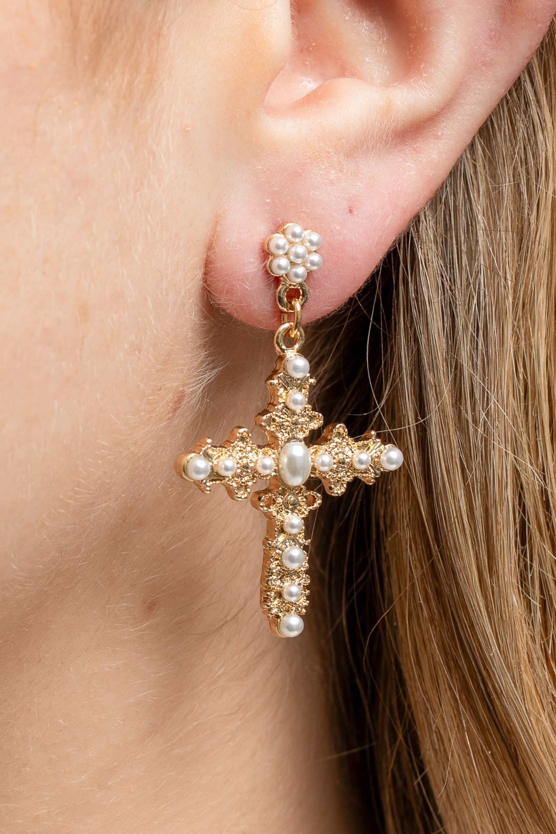 Cross earrings store
