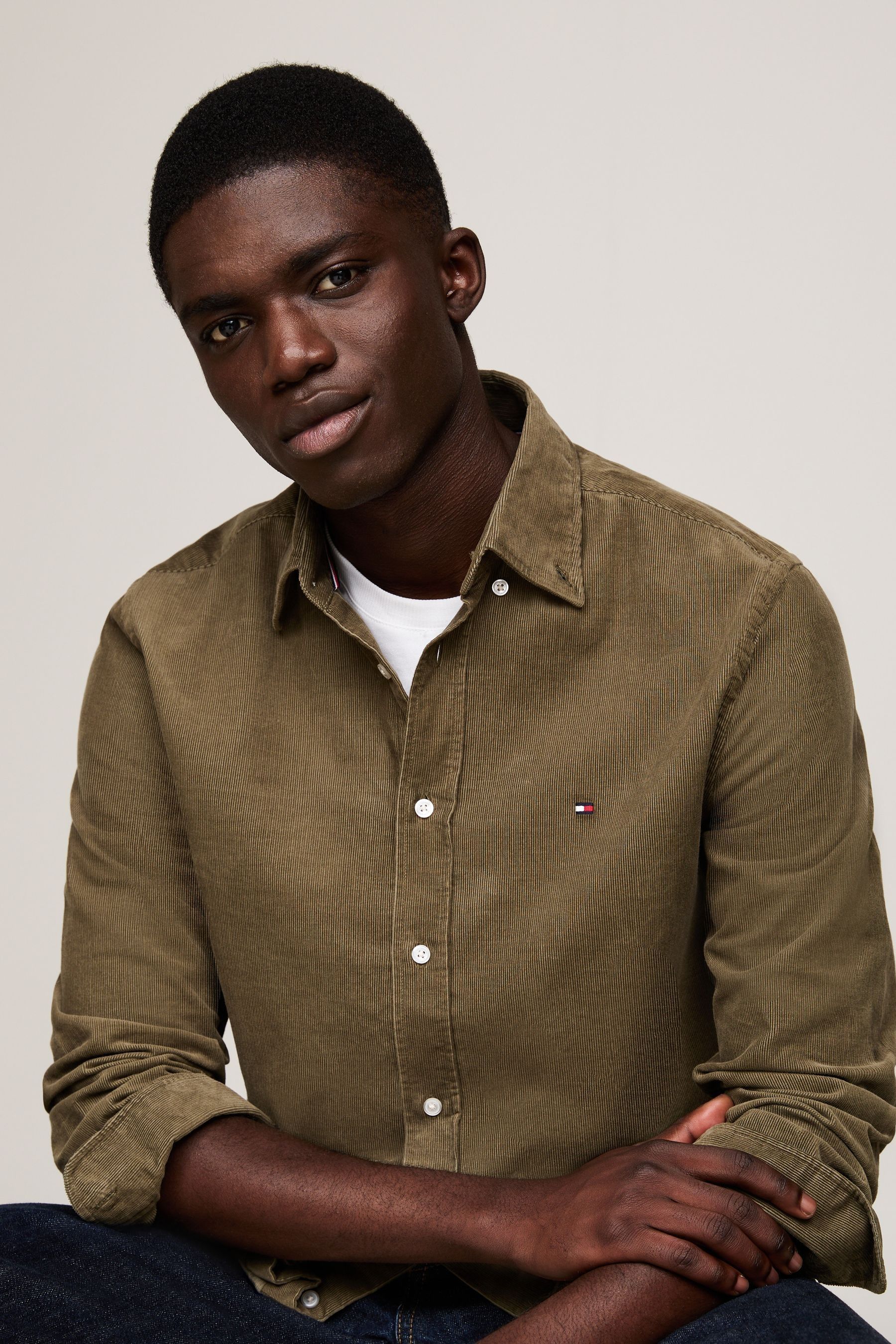 Buy Tommy Hilfiger Green Regular Fit Solid Corduroy 100% Cotton Shirt ...